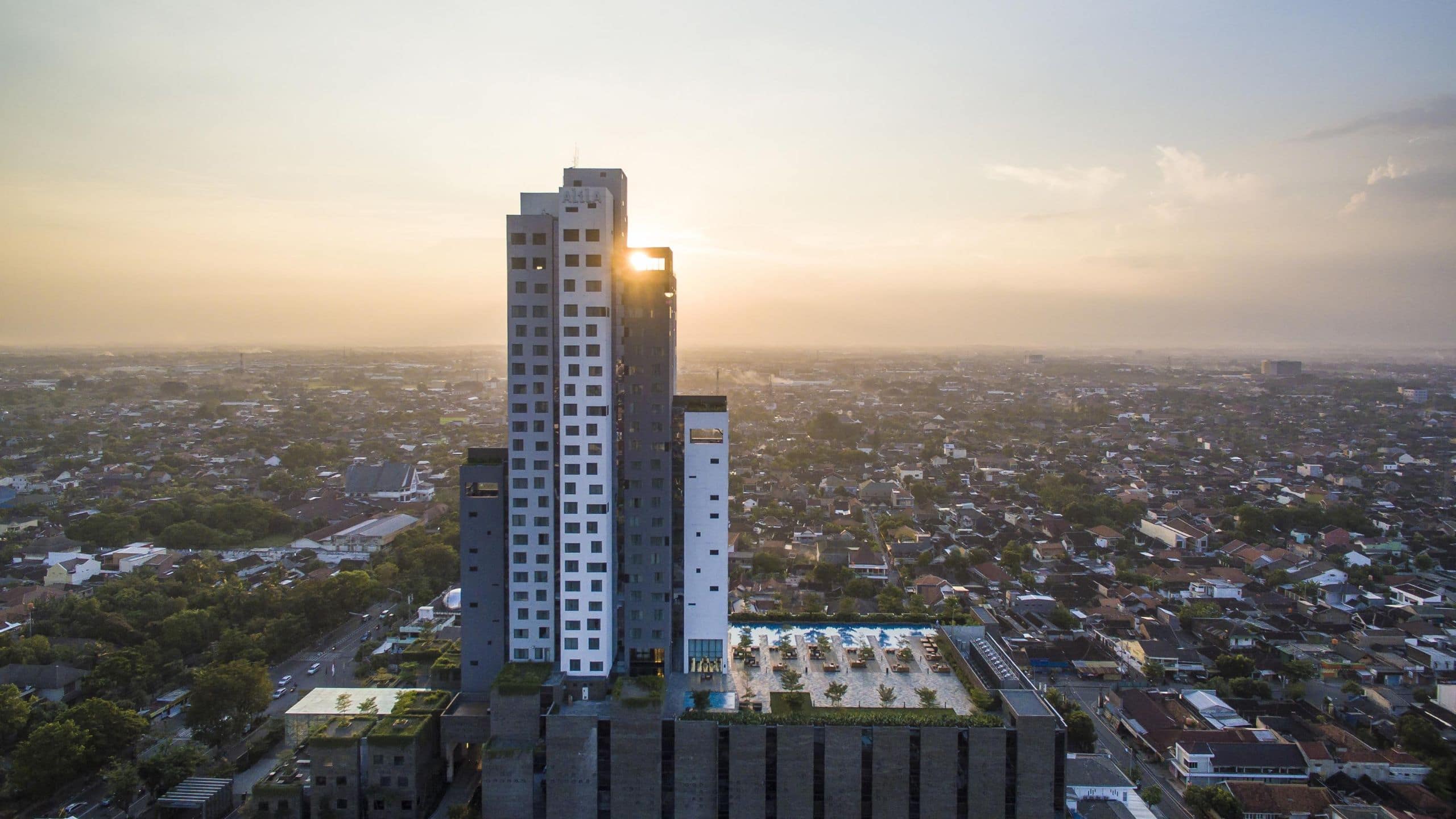 Members save up to 25% | World of Hyatt