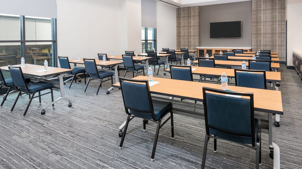 Hotel Room Blocks Near West Loop Wedding and Event Venues | Hyatt House ...