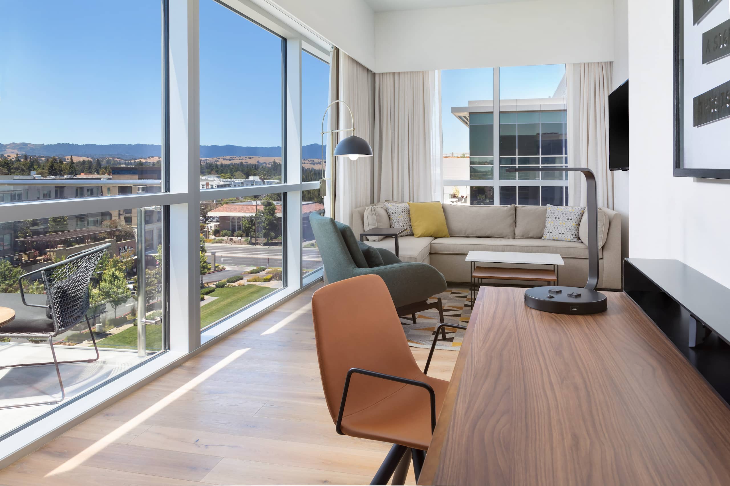 Hotel Rooms and Suites in Mountain View, CA | Hyatt Centric Mountain View