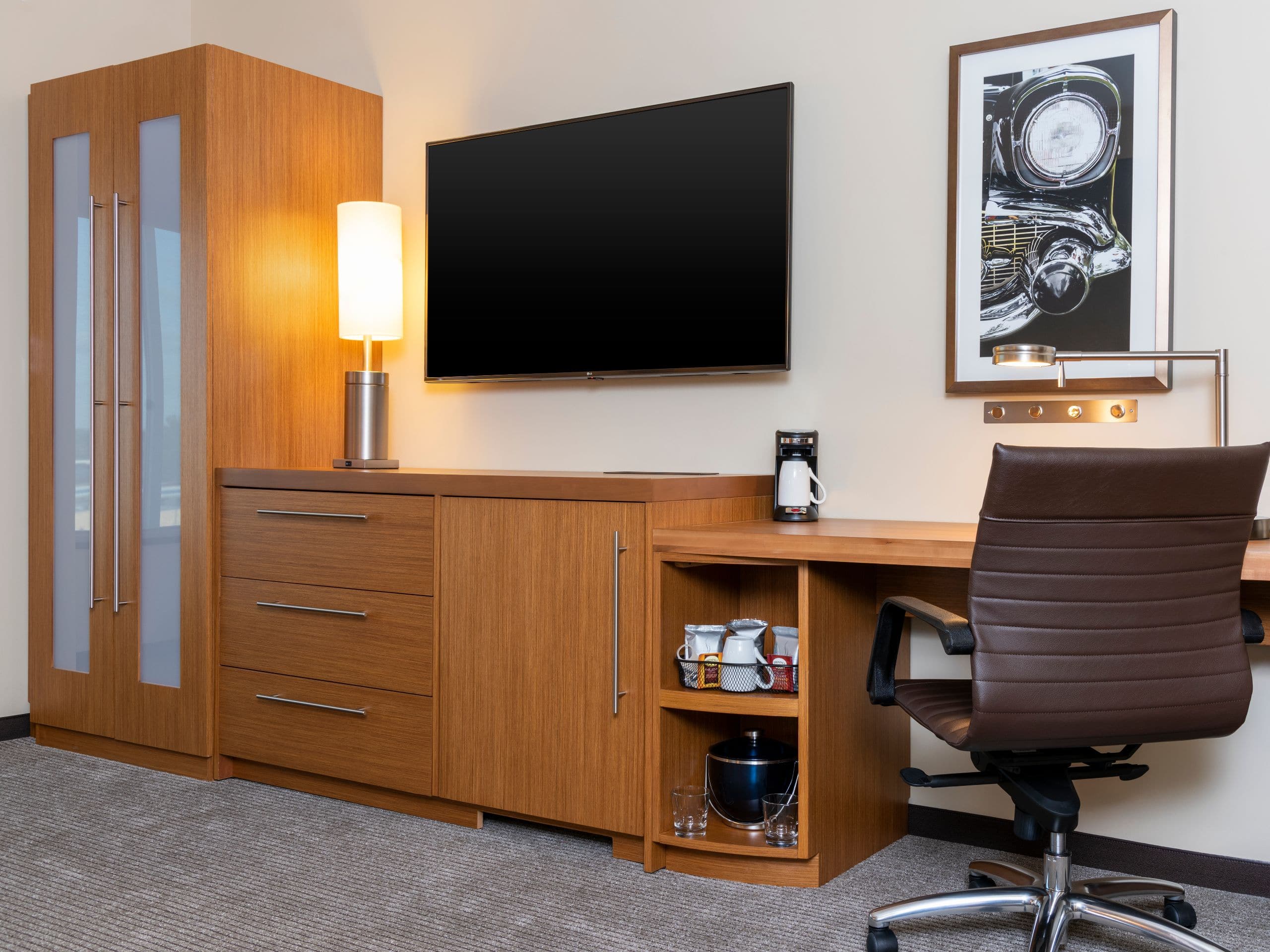 Contemporary Hotel Rooms near Kettering University | Hyatt Place Flint ...