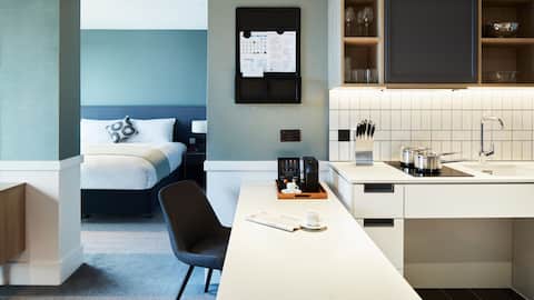 Hotel Photos | Hyatt House Manchester