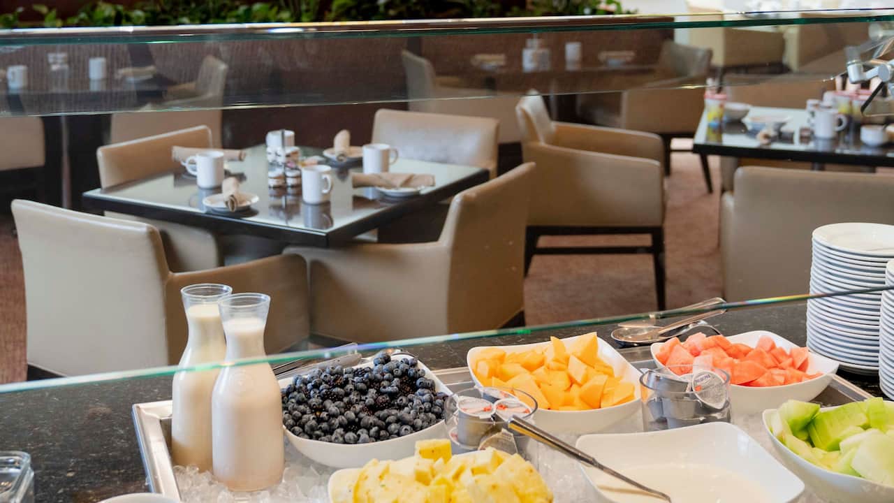 Lisle Restaurants Near Naperville, IL | Hyatt Regency Lisle