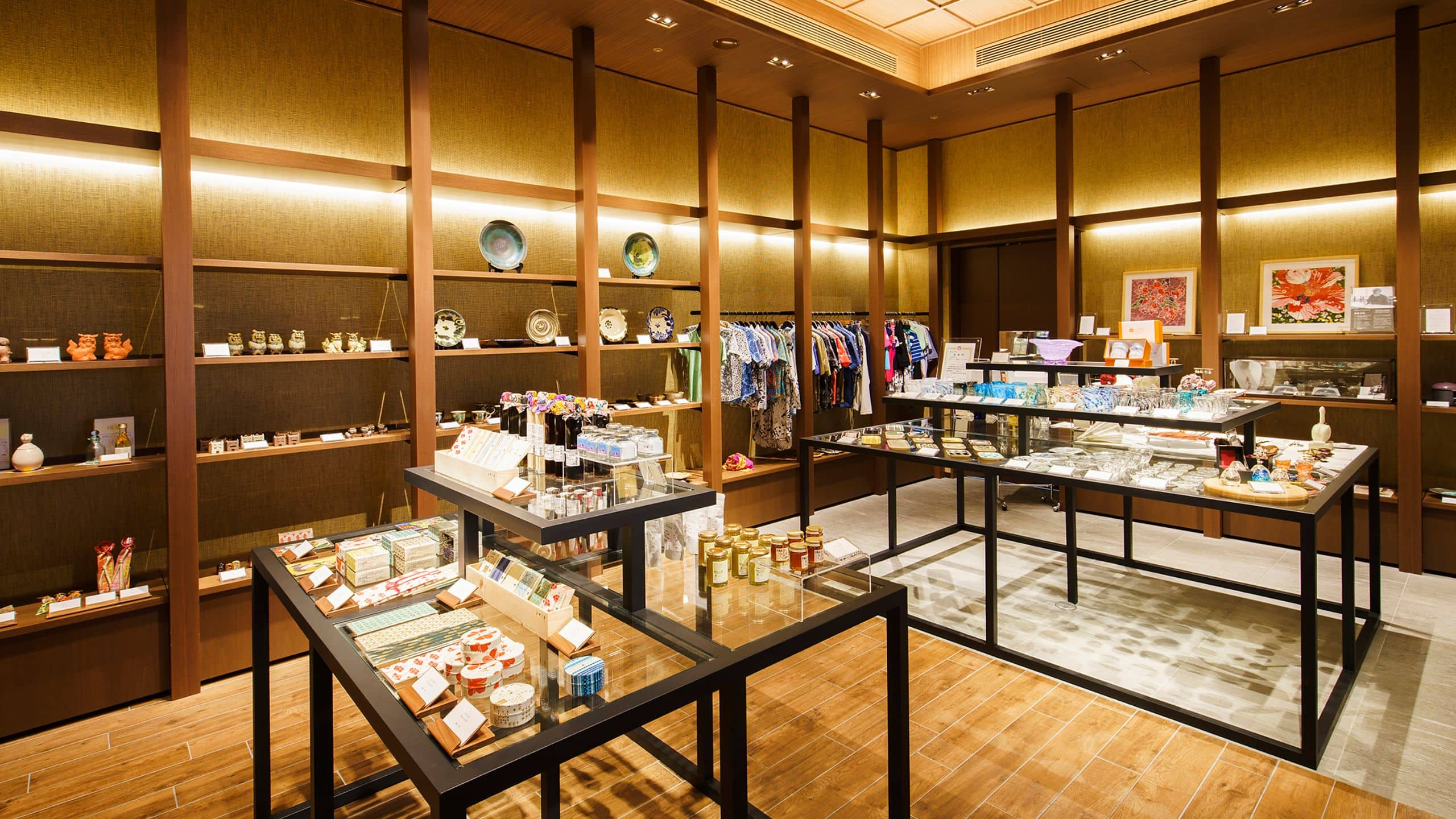 Hotel Restaurants and Bar in Onna-son | Hyatt Regency Seragaki Island ...