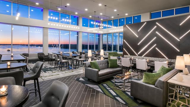 East Moline Hotel | Hyatt House East Moline / Quad Cities