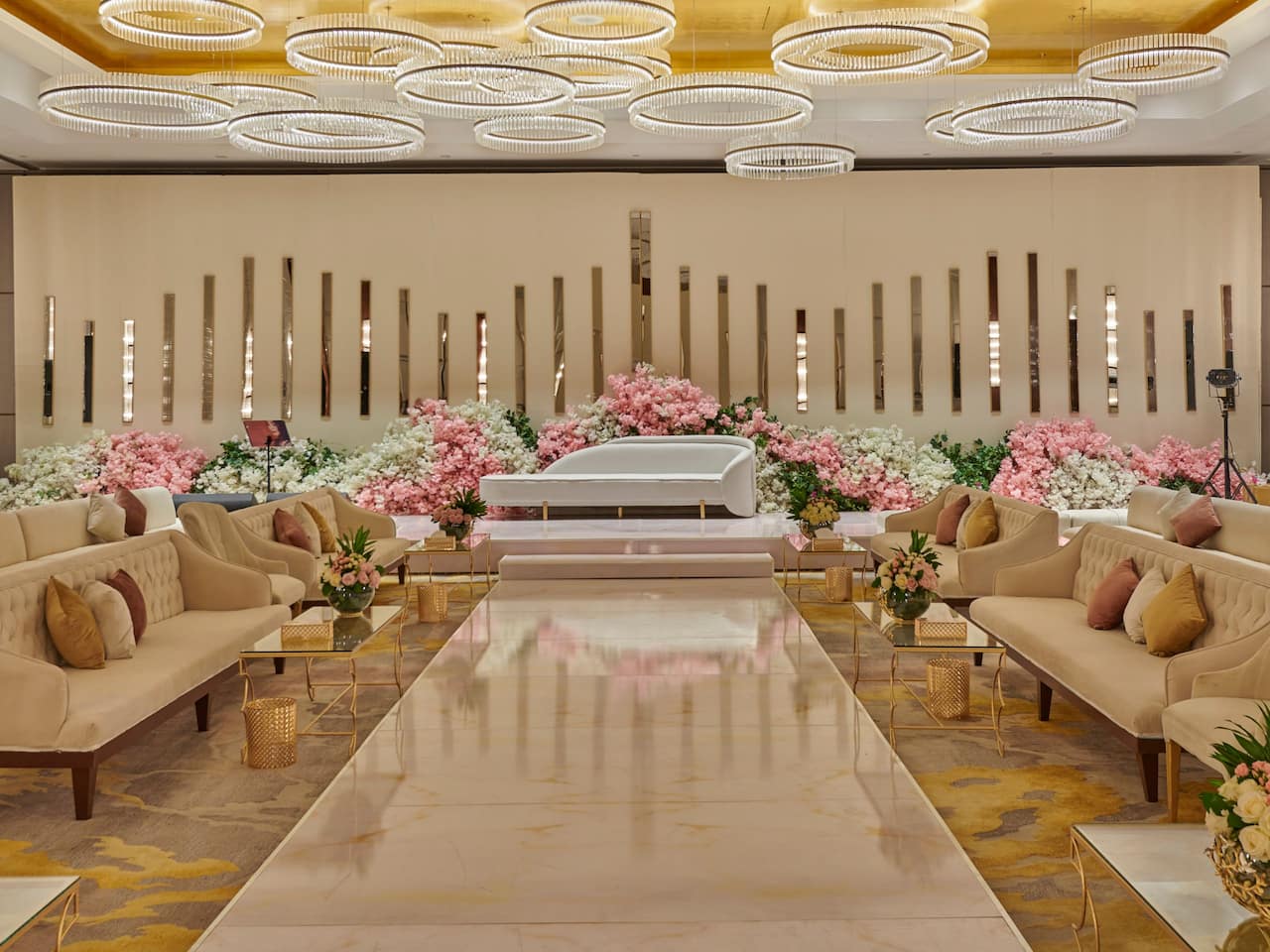 Luxury Riyadh Hotel on Tahlia Street | Hyatt Regency Riyadh Olaya