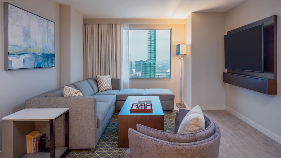 Hotel Photos | Hyatt Regency Portland