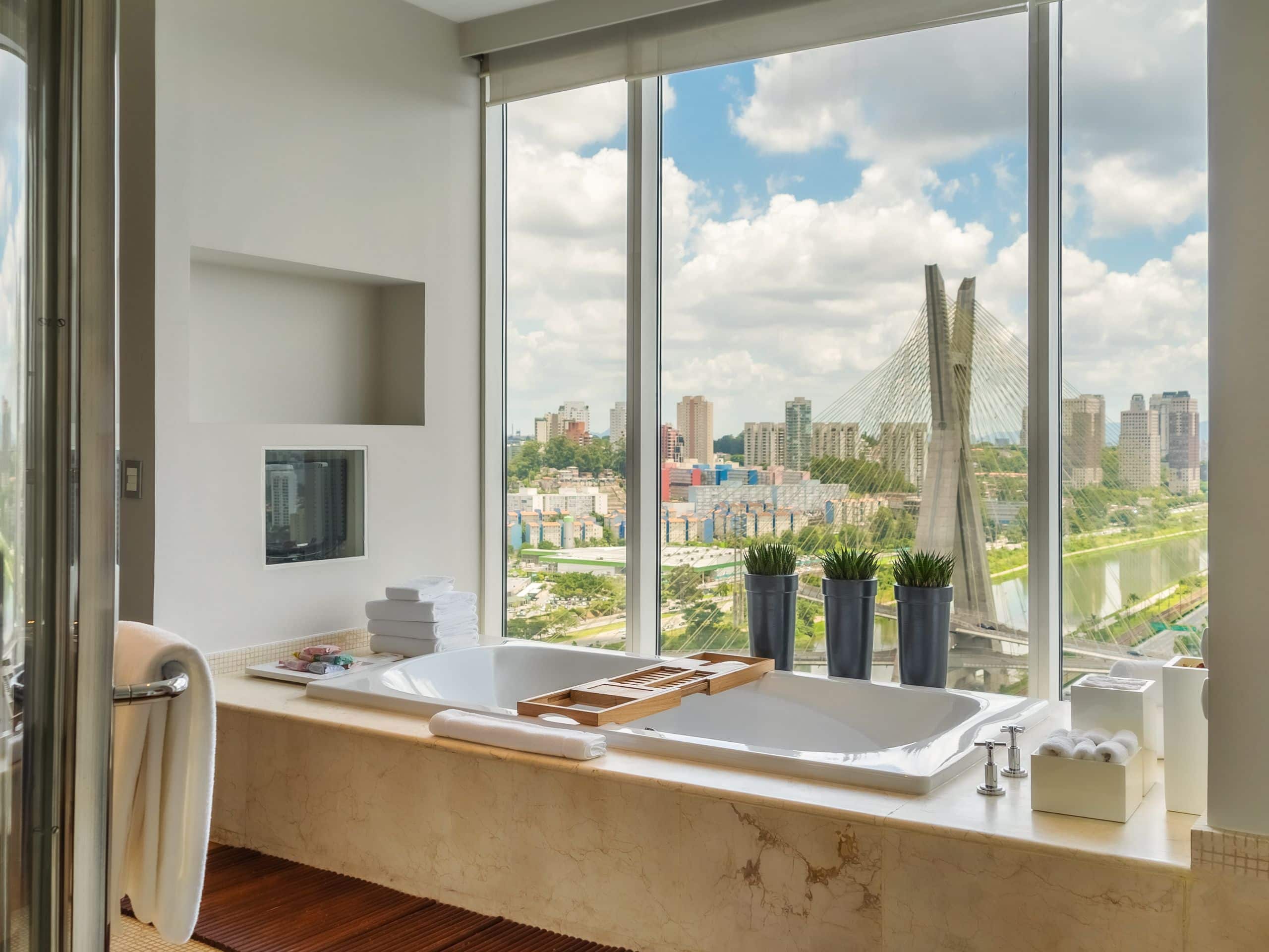 Hotel Rooms & Suites Overlooking São Paulo | Grand Hyatt São Paulo