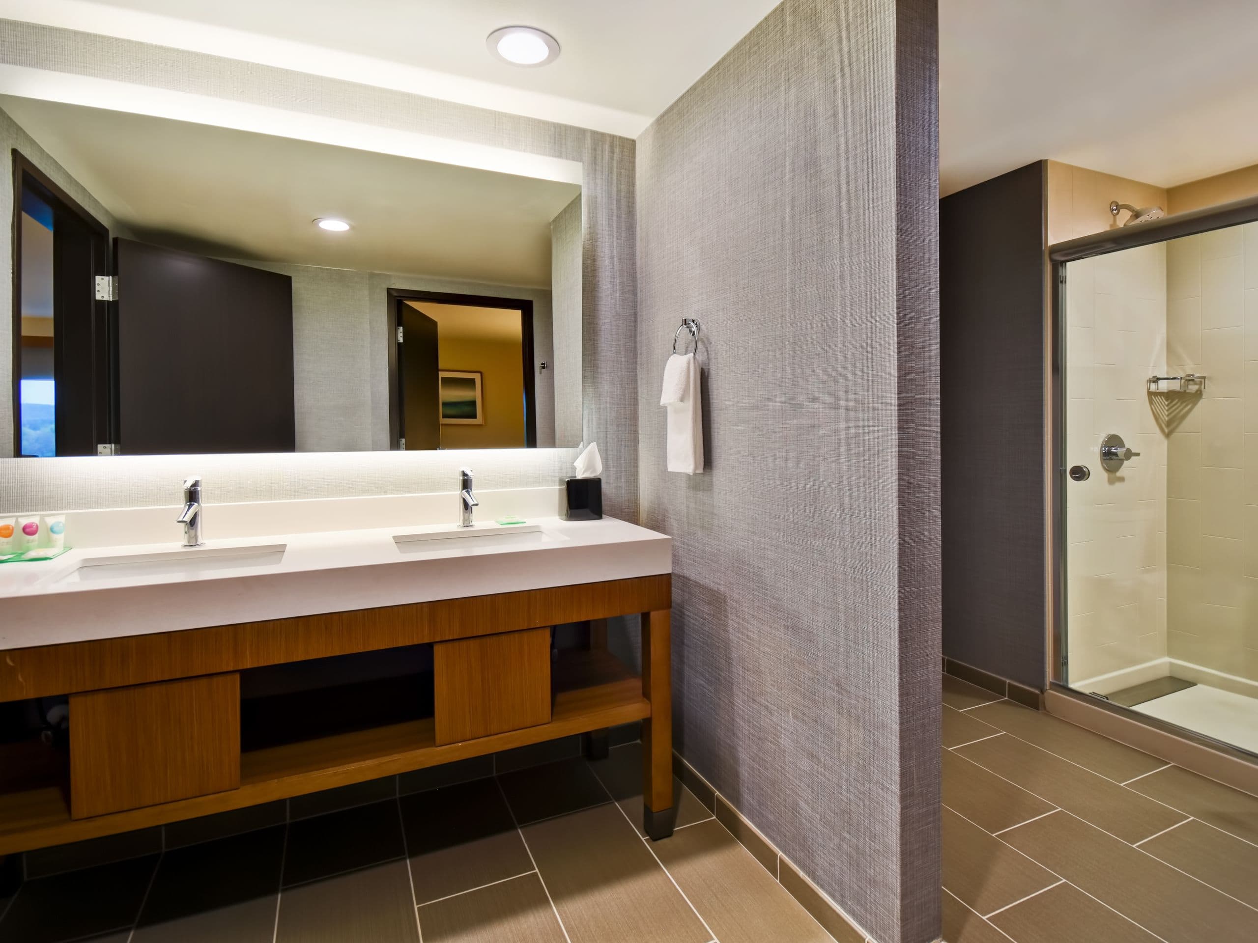 Spacious Hotel Rooms Near Redstone Arsenal | Hyatt Place Huntsville / Research Park / Redstone