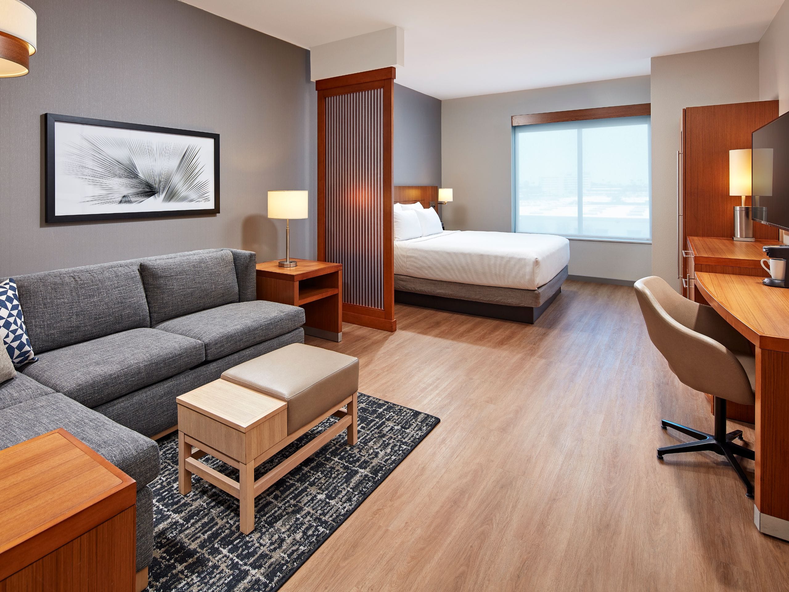 Hotels Near LA Air Force Base | Hyatt Place Los Angeles/LAX/El Segundo