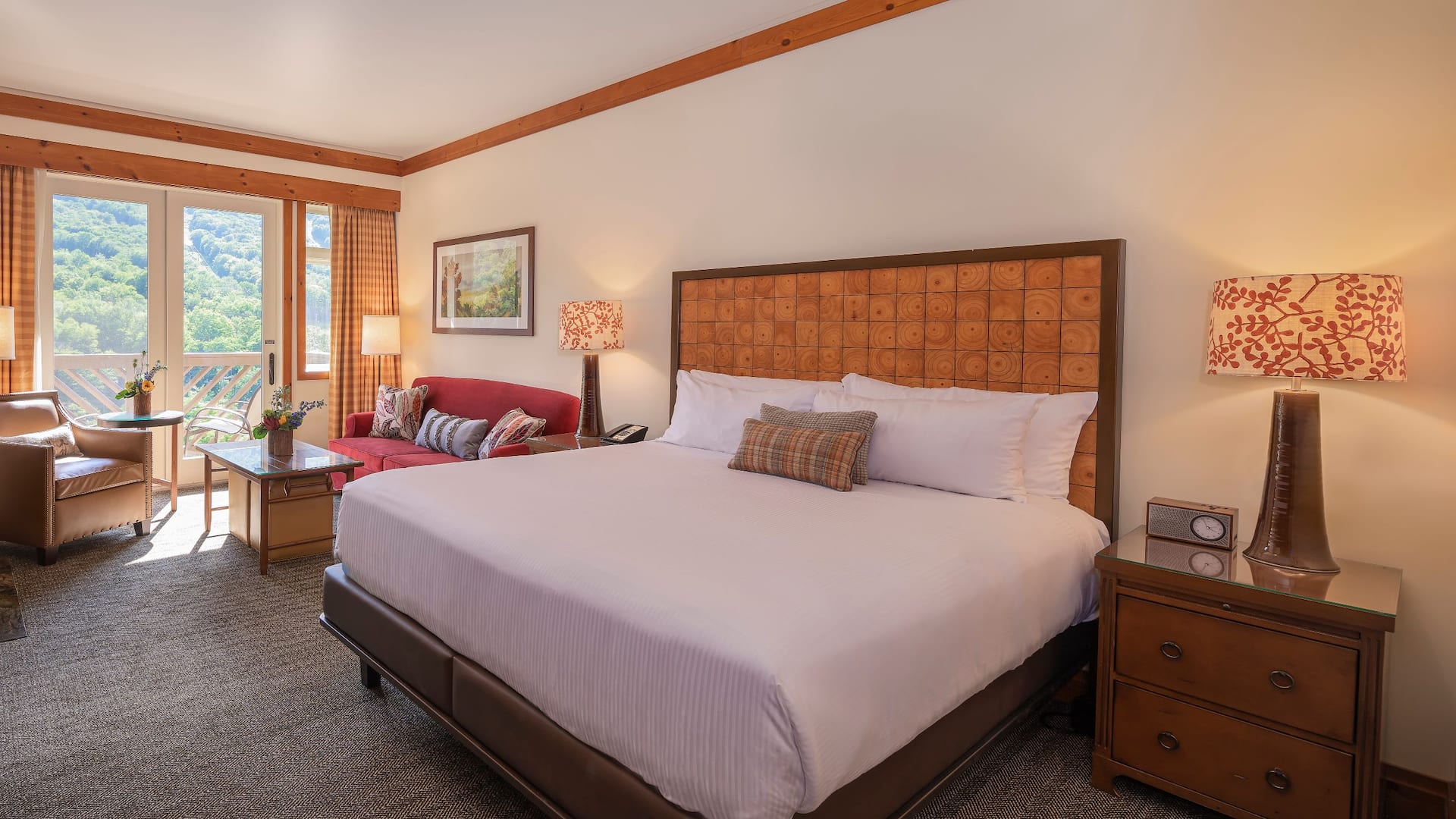 Stowe Mountain Ski Resort Lodging | The Lodge at Spruce Peak