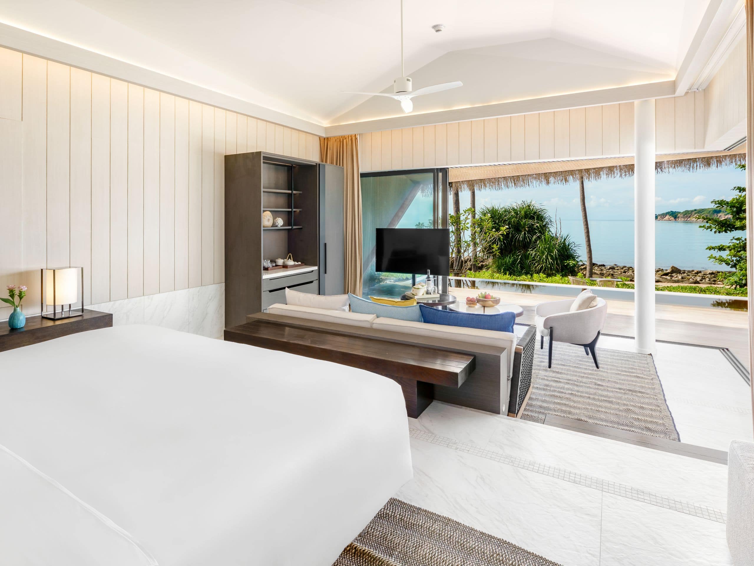 Relax in 5-Star Luxury Resort: Oceanfront Pool Villas, Suites, and ...