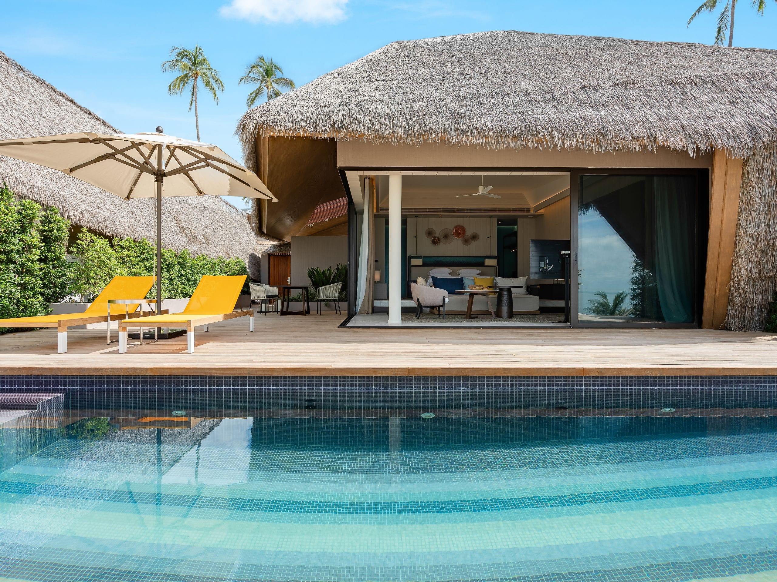 Relax in 5-Star Luxury Resort: Oceanfront Pool Villas, Suites, and ...