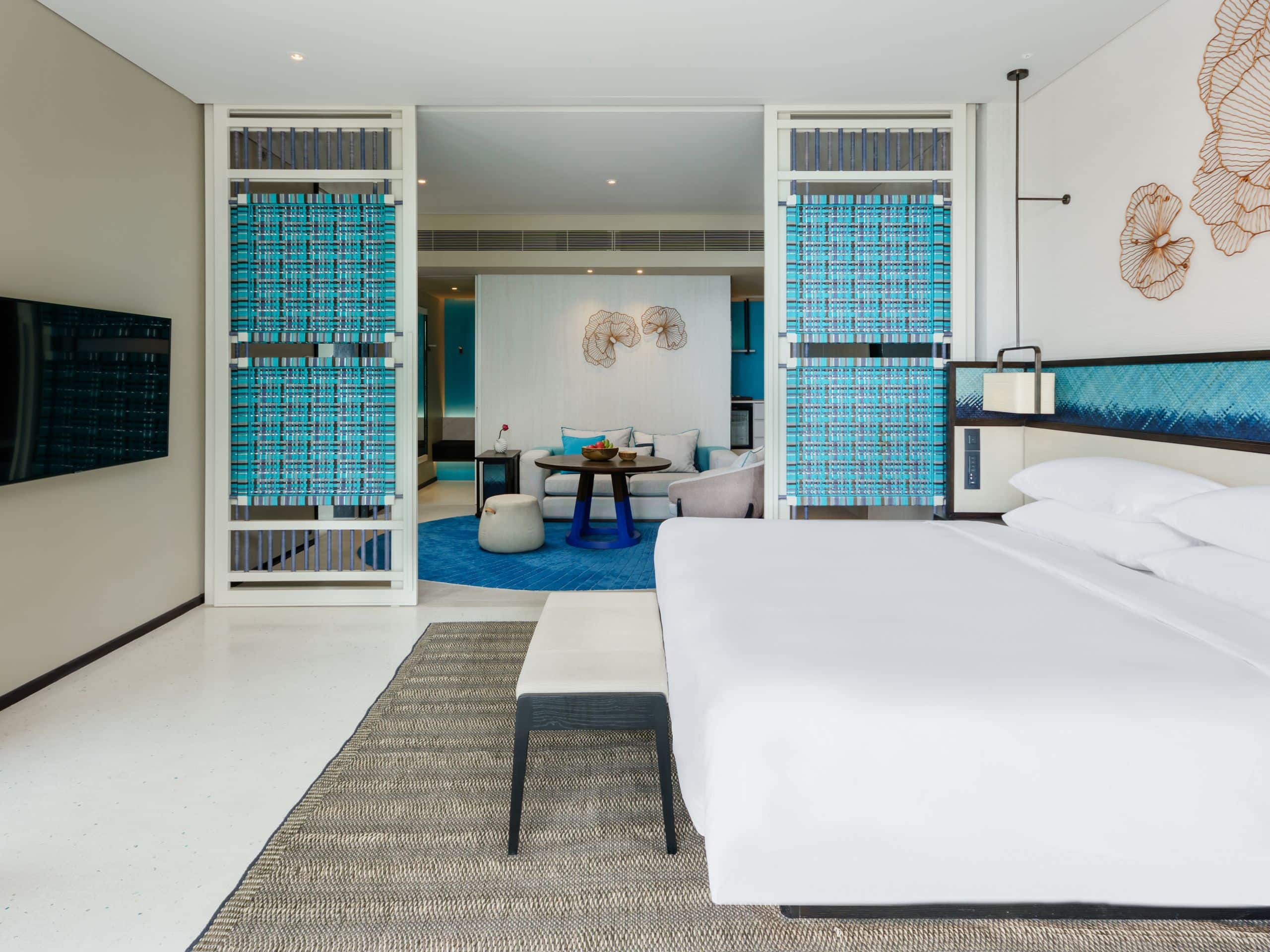 Relax in 5-Star Luxury Resort: Oceanfront Pool Villas, Suites, and ...