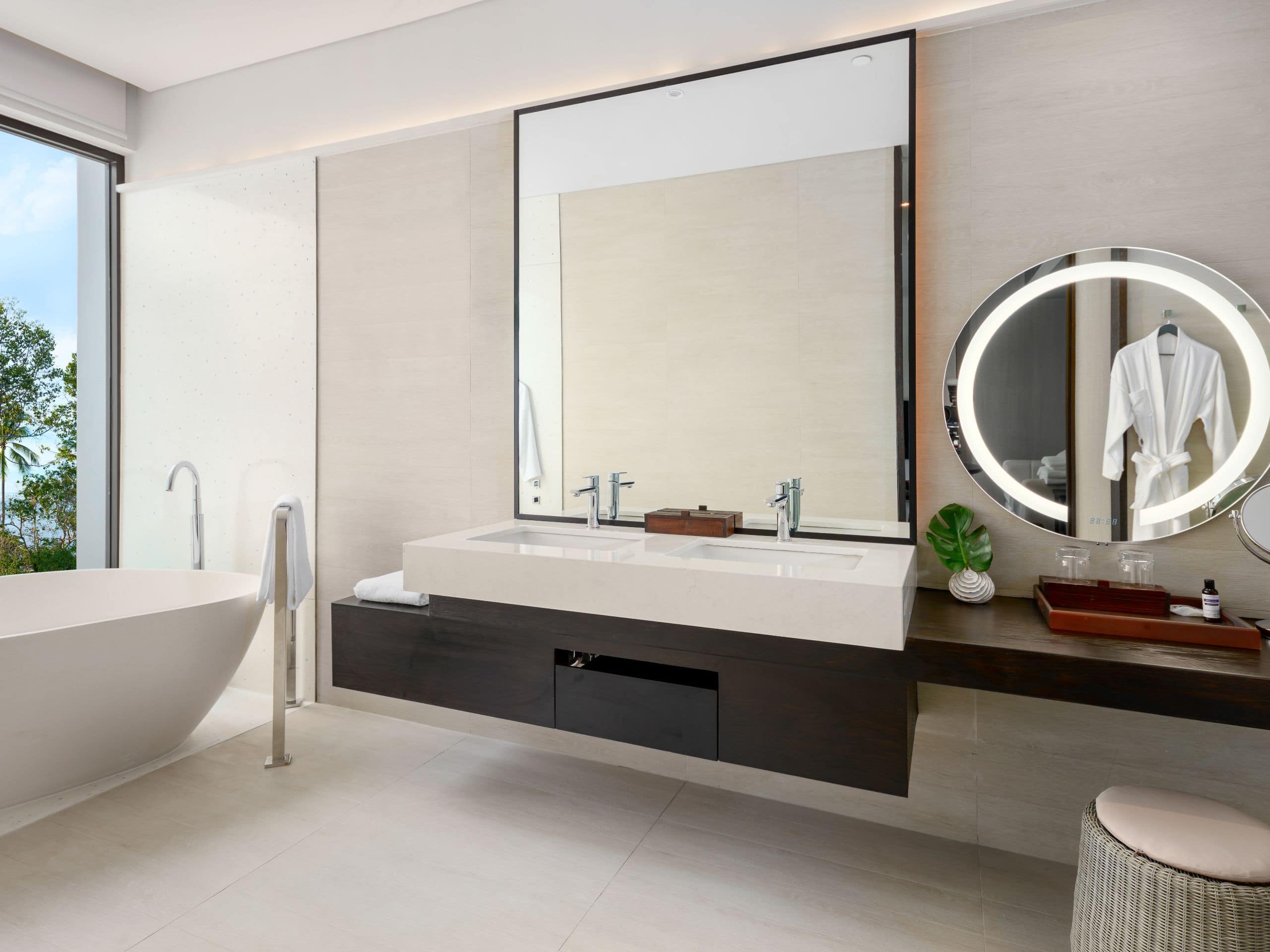 Relax in 5-Star Luxury Resort: Oceanfront Pool Villas, Suites, and ...