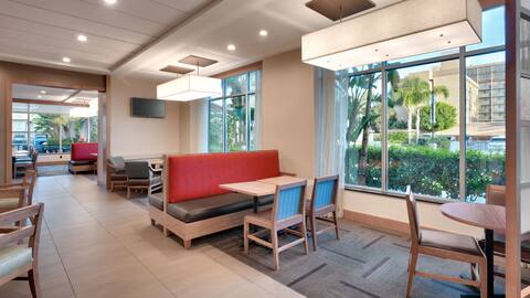 Hotel Photos | Hyatt Place at Anaheim Resort/Convention Center