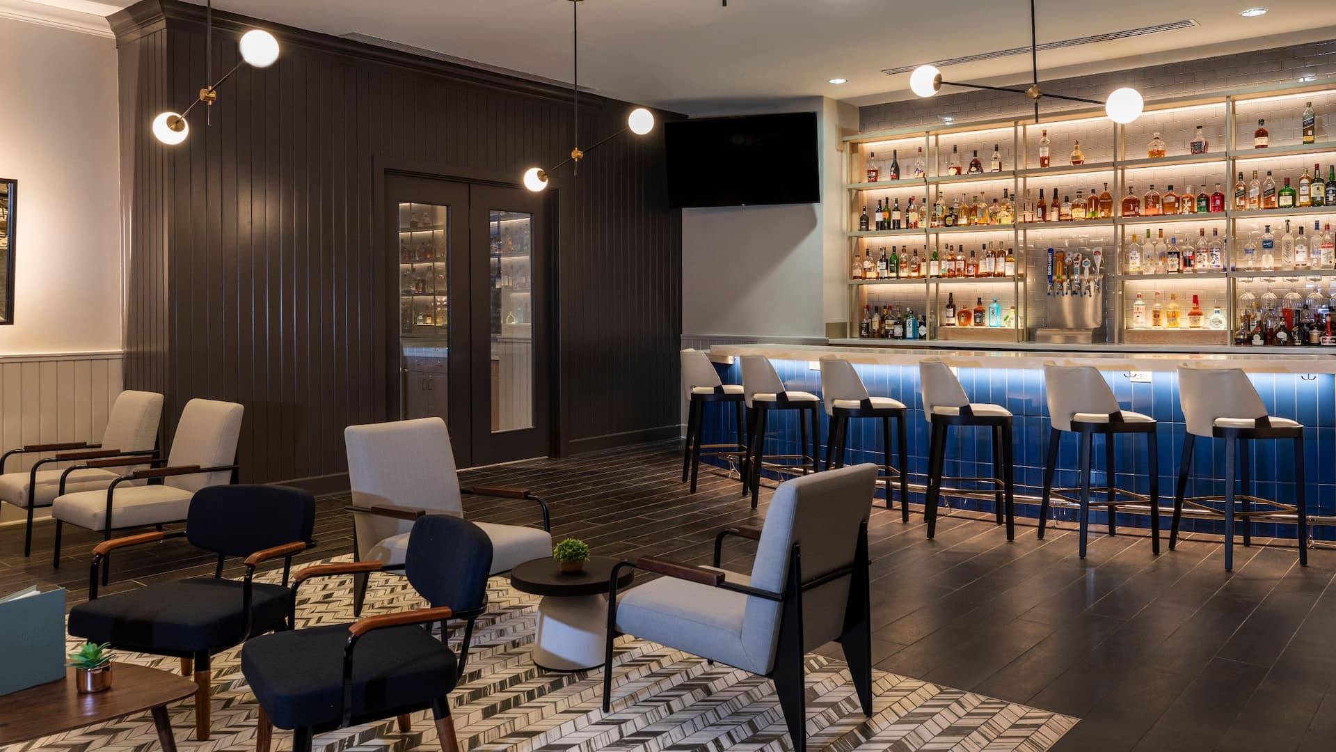 Upscale Dining & Downtown Houston Views | Hyatt Regency Houston