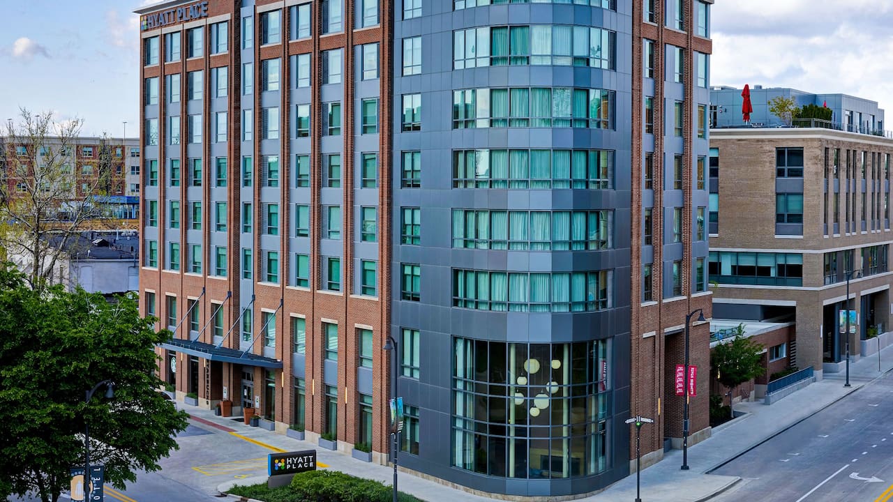 Hotel Photos | Hyatt Place Bloomington/Normal