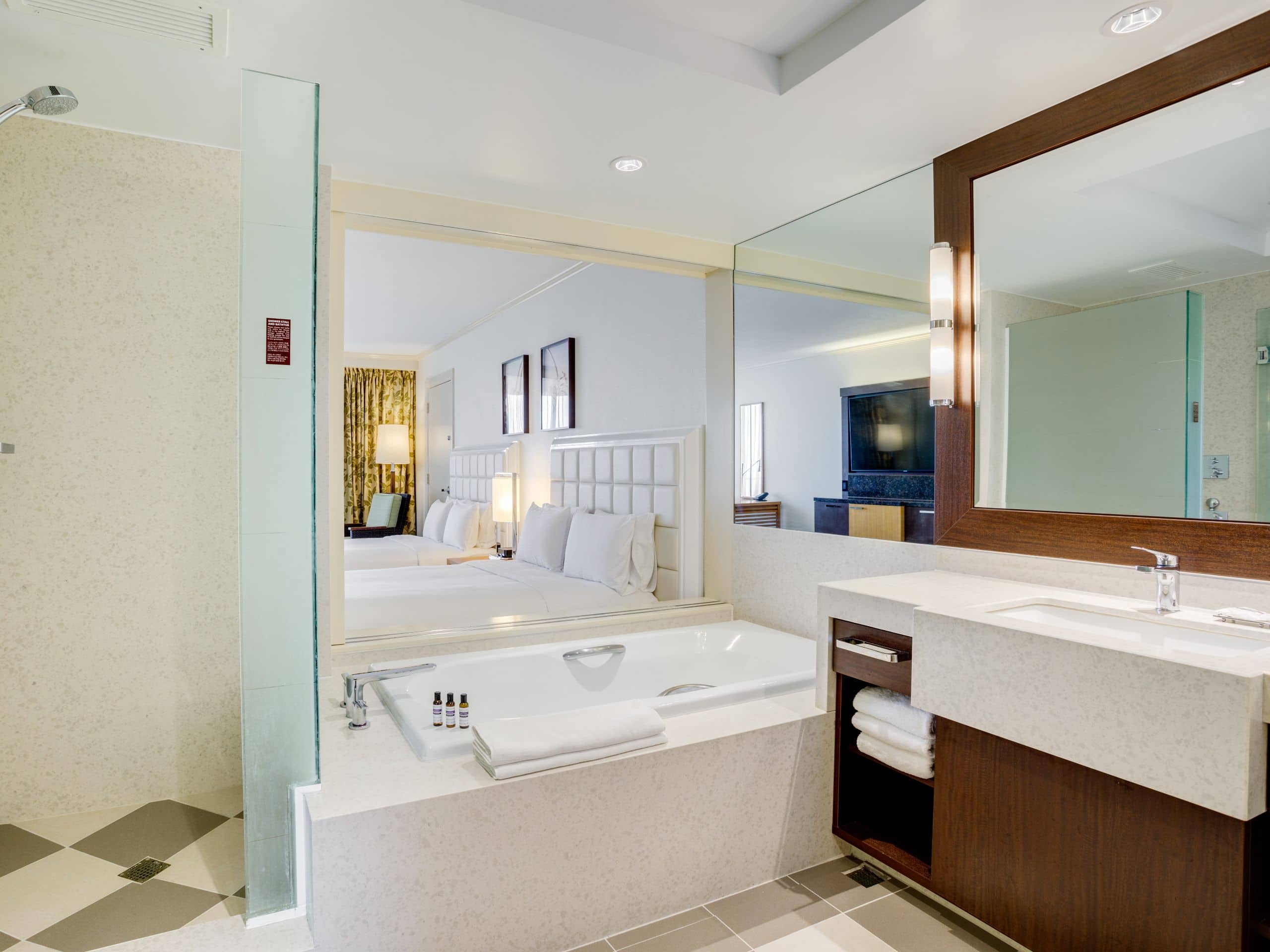 Guam Accommodations & Rooms | Hyatt Regency Guam
