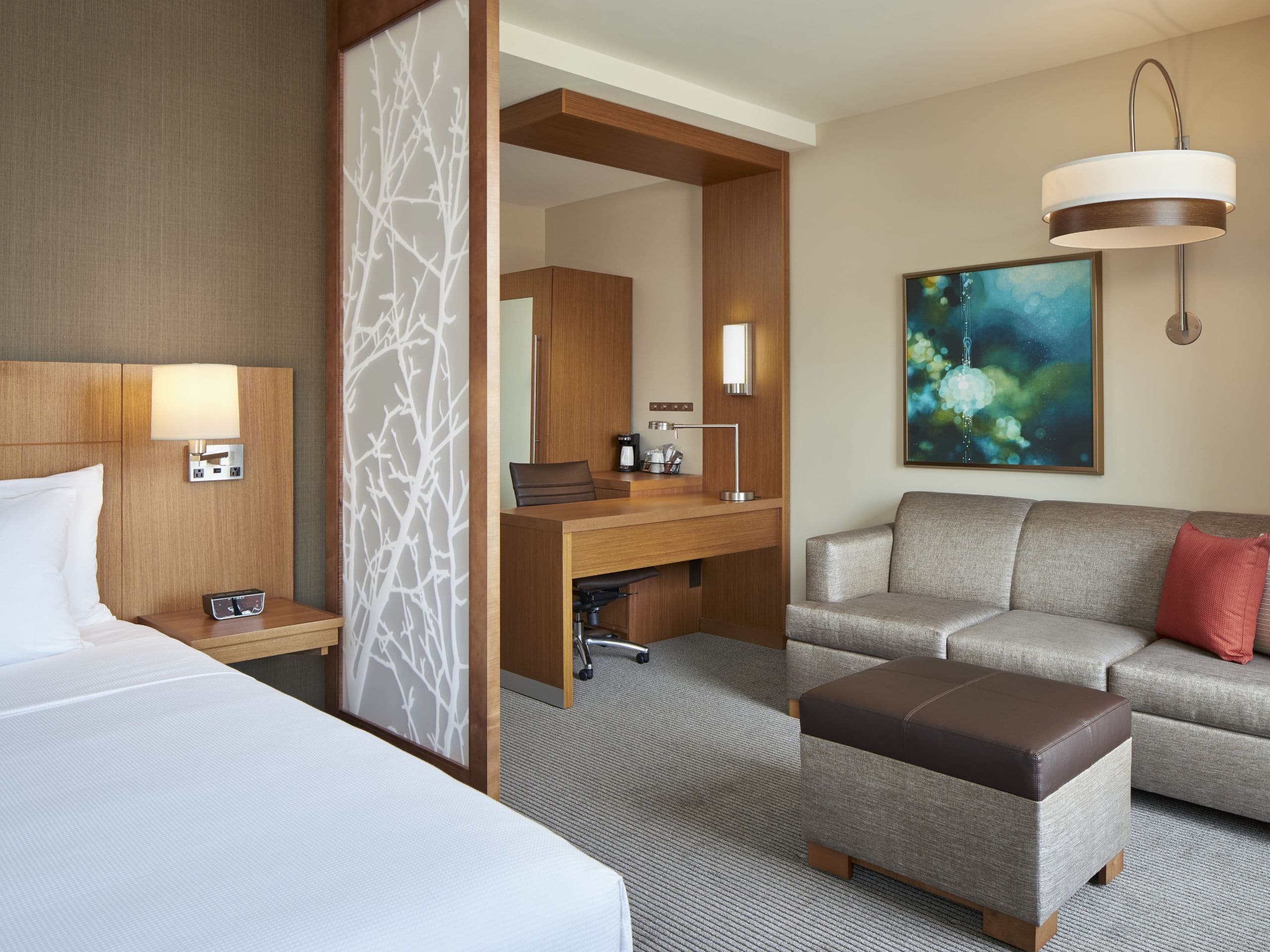 Spacious Hotel Rooms & Suites Near Bally's Evansville | Hyatt Place ...
