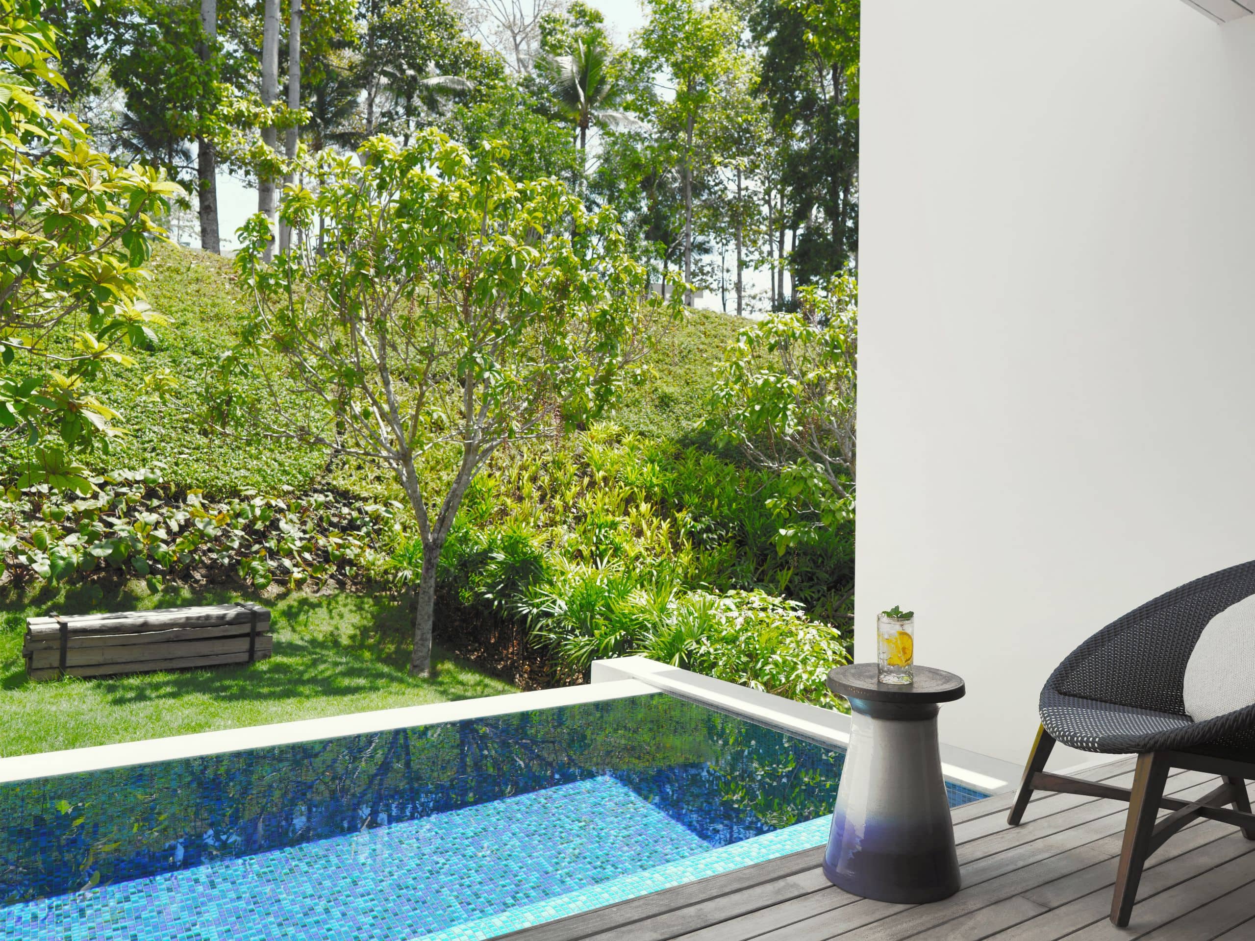 Relax in 5-Star Luxury Resort: Oceanfront Pool Villas, Suites, and ...