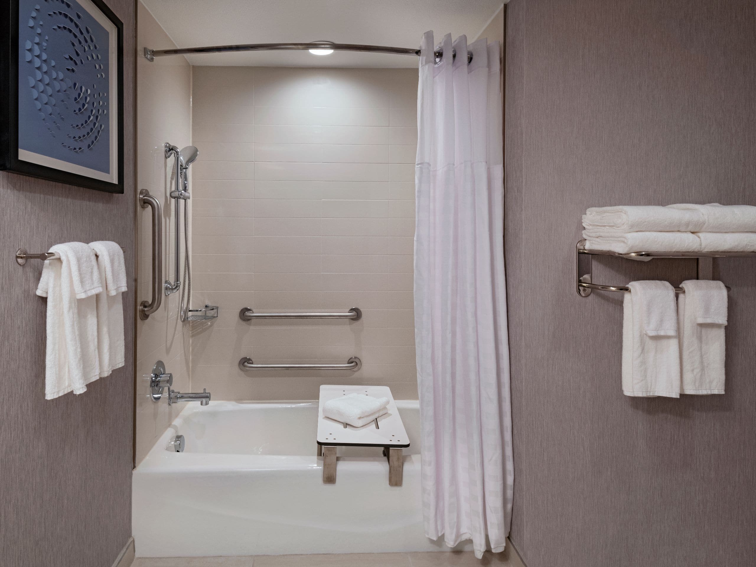 Spacious Rooms Near University of Texas - Austin | Hyatt Place Austin ...