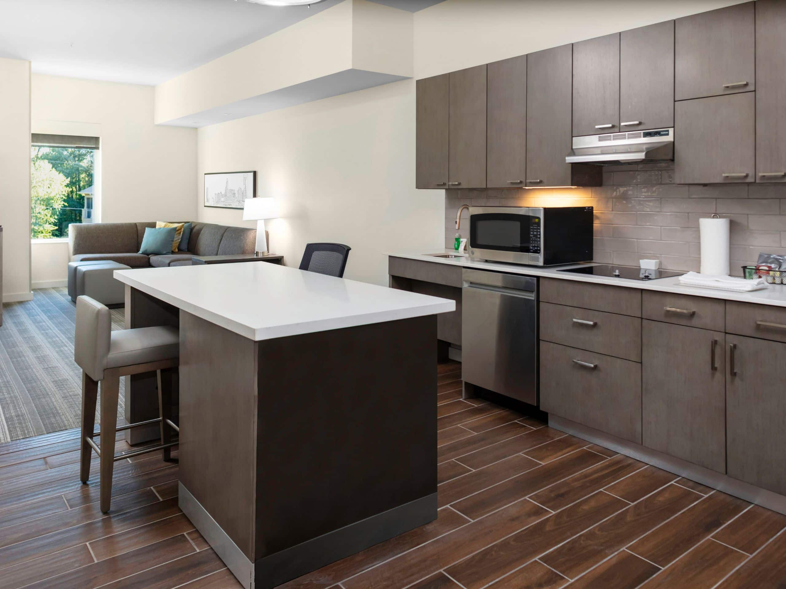 Hotel Room With Kitchen in Charlotte, NC | Hyatt House Rea Farms