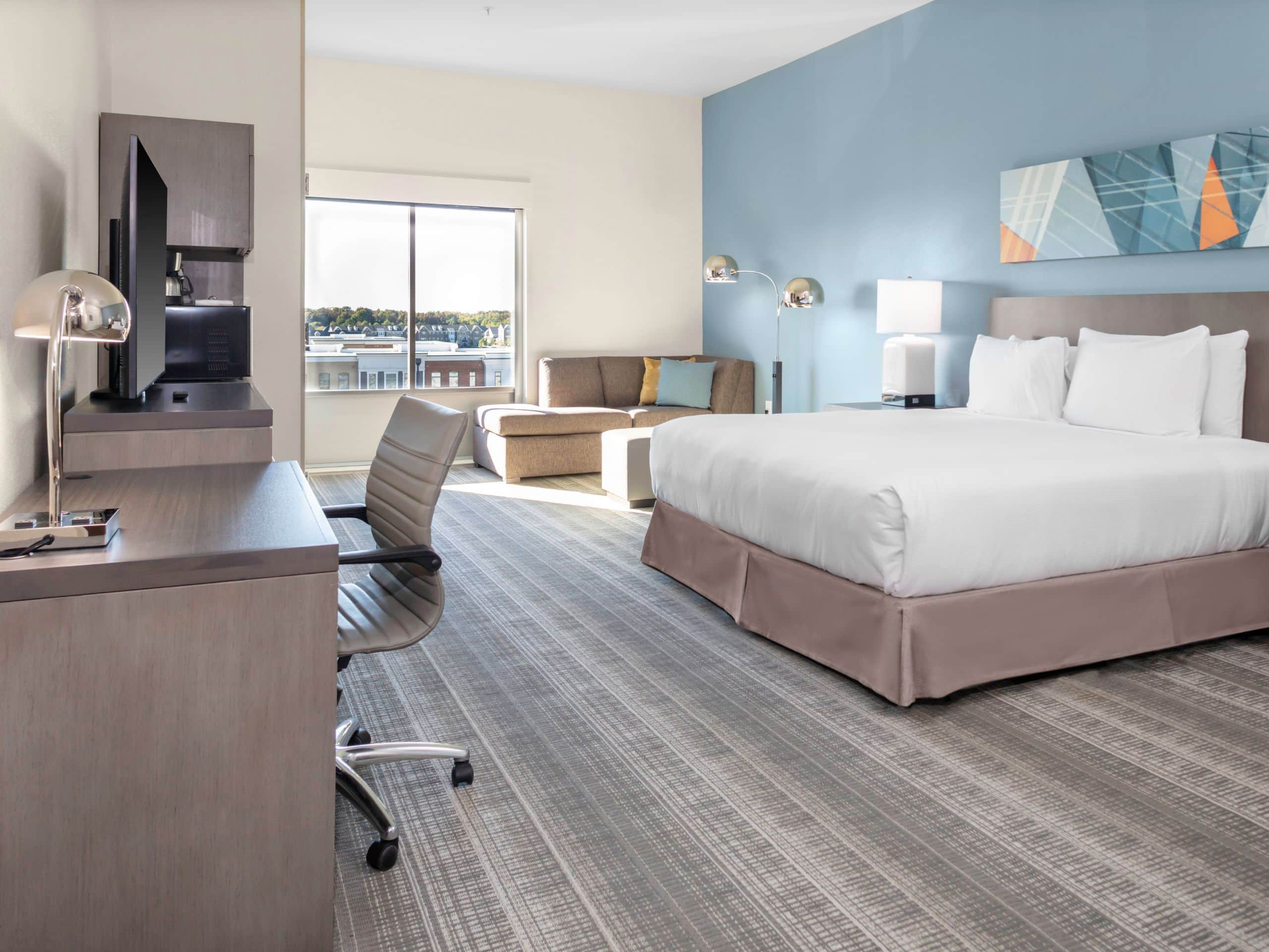 Hotel Room With Kitchen in Charlotte, NC | Hyatt House Rea Farms