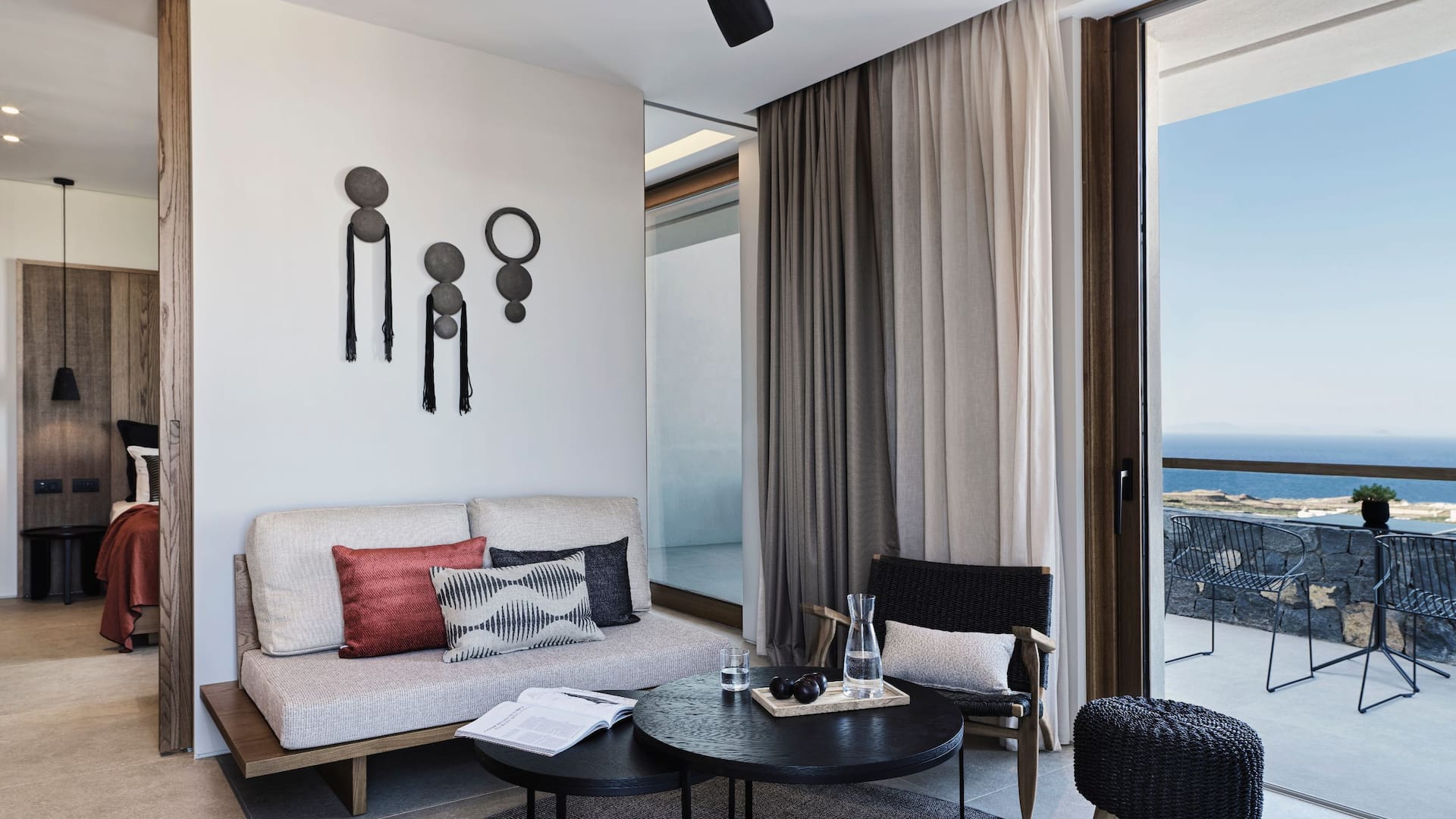 Luxury 5 star hotel | Magma Resort Santorini