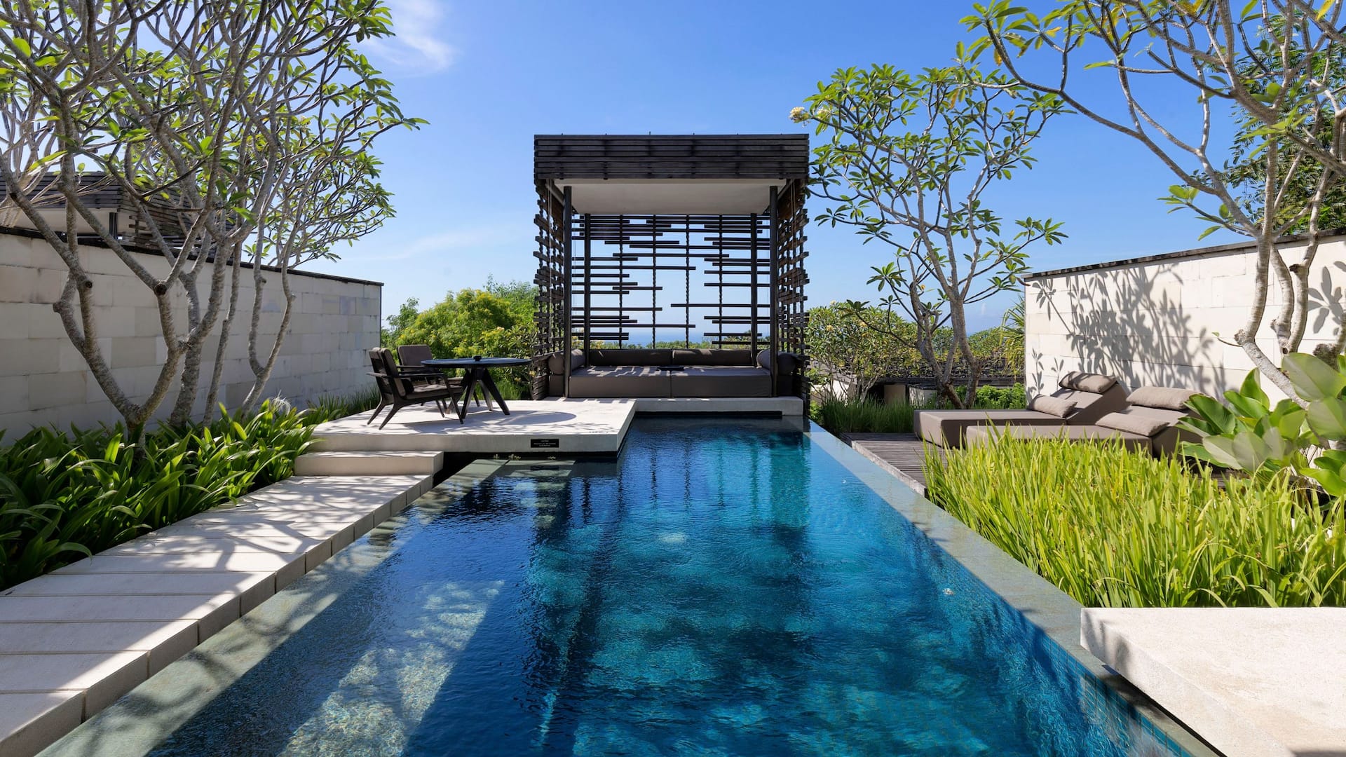 Luxury Cliff Hotel Bali Uluwatu Indonesia | Alila Villas Uluwatu | Hyatt