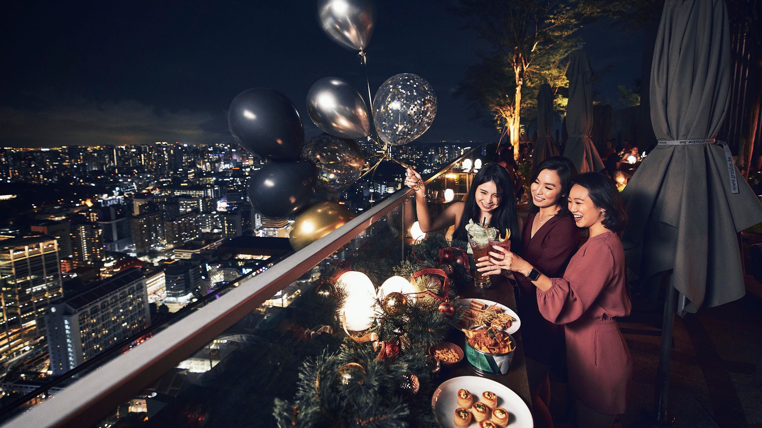 Mr. Stork | Rooftop Bar With Views | Andaz Singapore - Hyatt