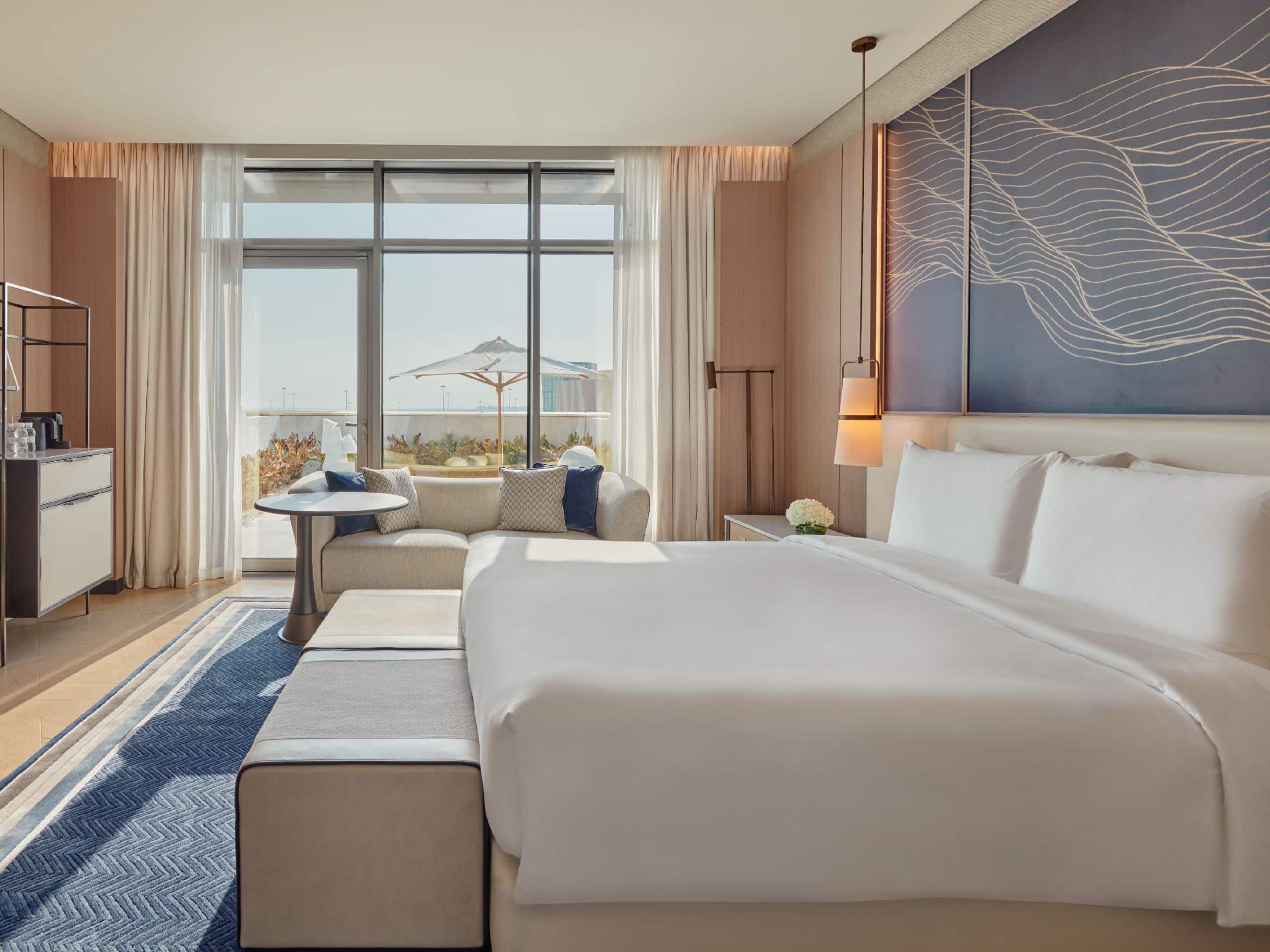 Luxurious Hotel Rooms in the 360 Mall | Grand Hyatt Kuwait