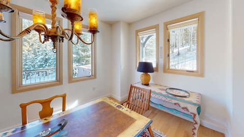 Condo Rentals on Vail Mountain | Vail Residences at Cascade Village