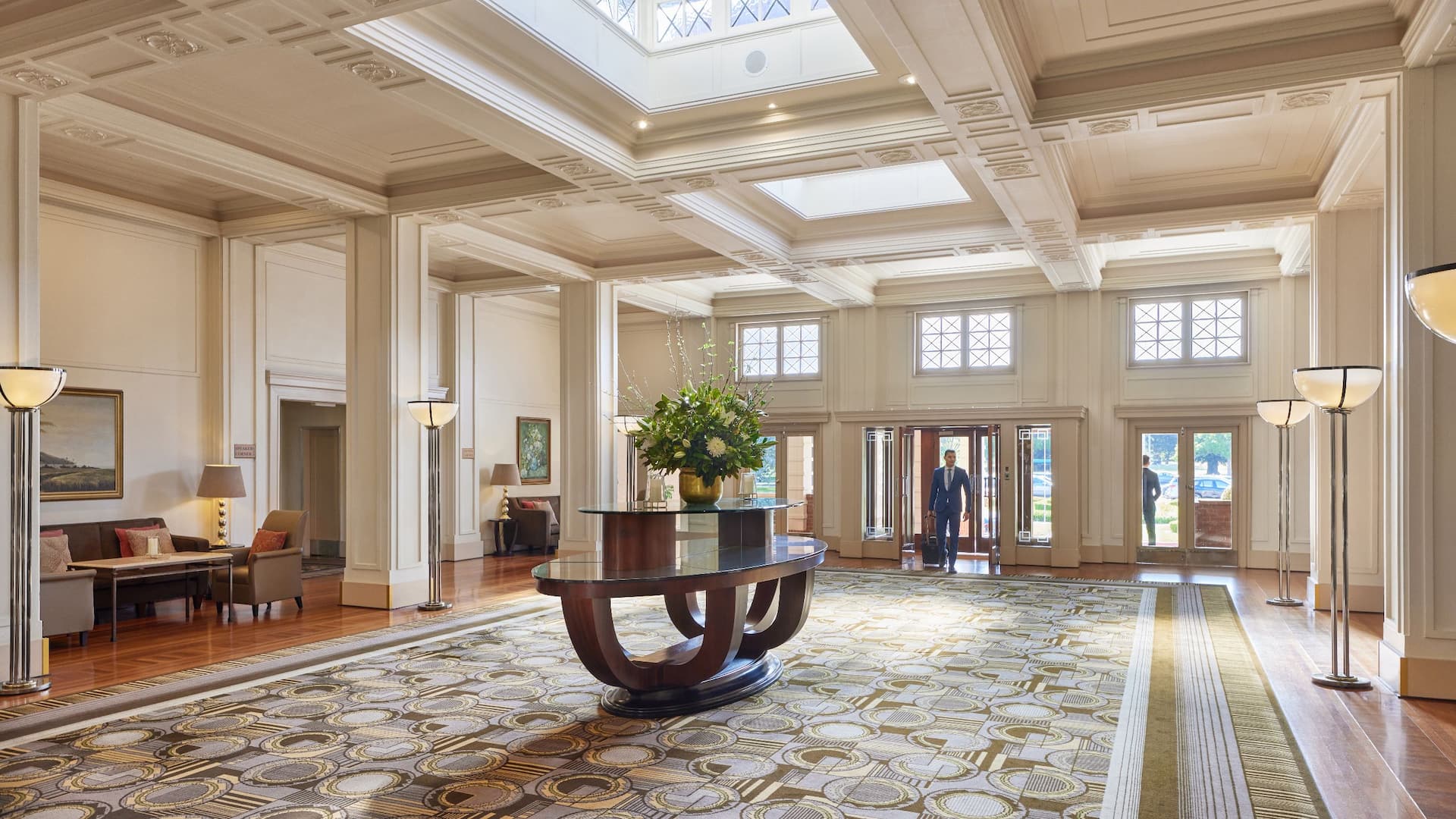 5 Star Hotel Accommodation in Canberra | Hyatt Hotel Canberra