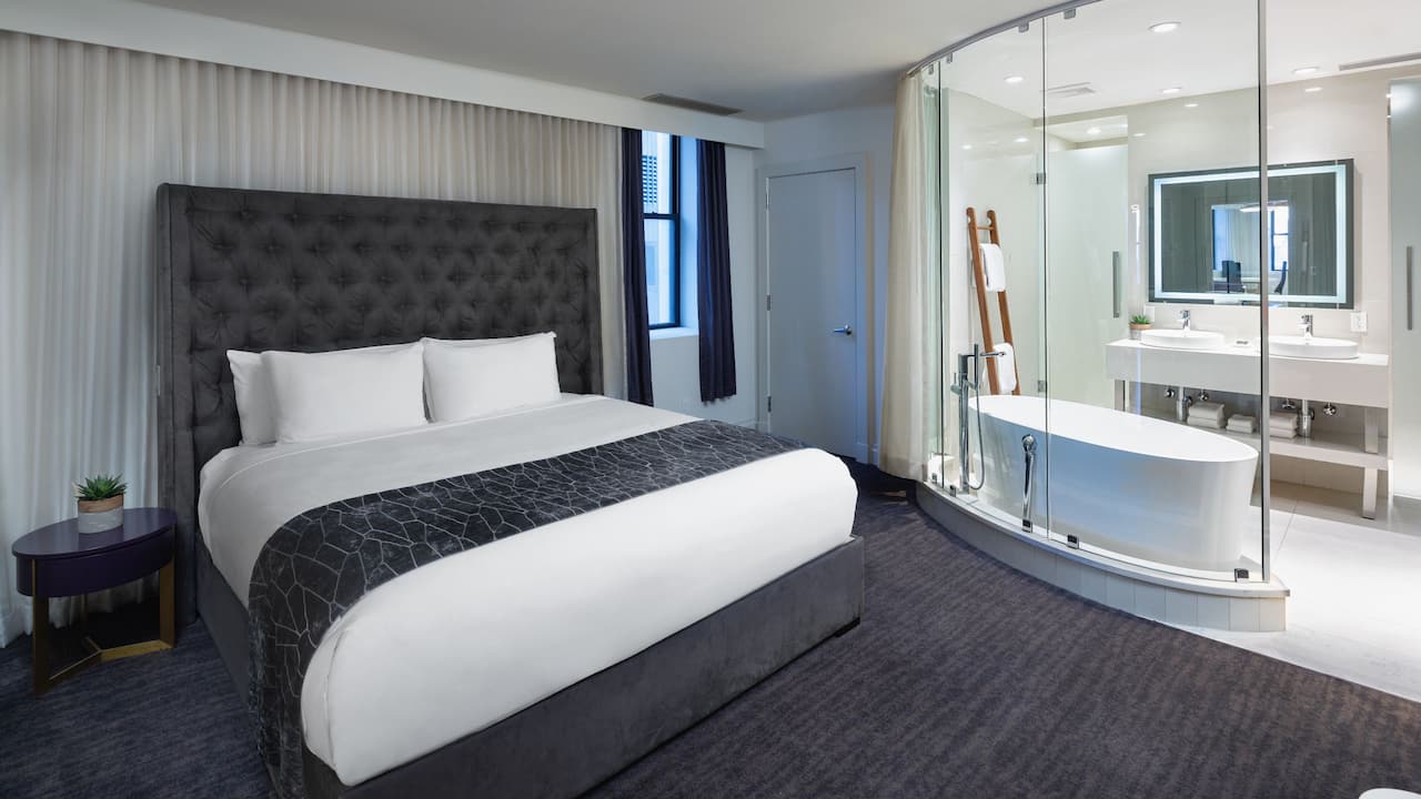 Boutique Hotels in Midtown NYC | Dream Midtown, by Hyatt