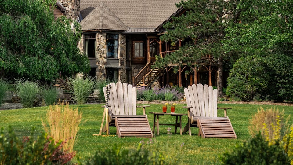 Treehouse Cabins in New York | The Chatwal Lodge