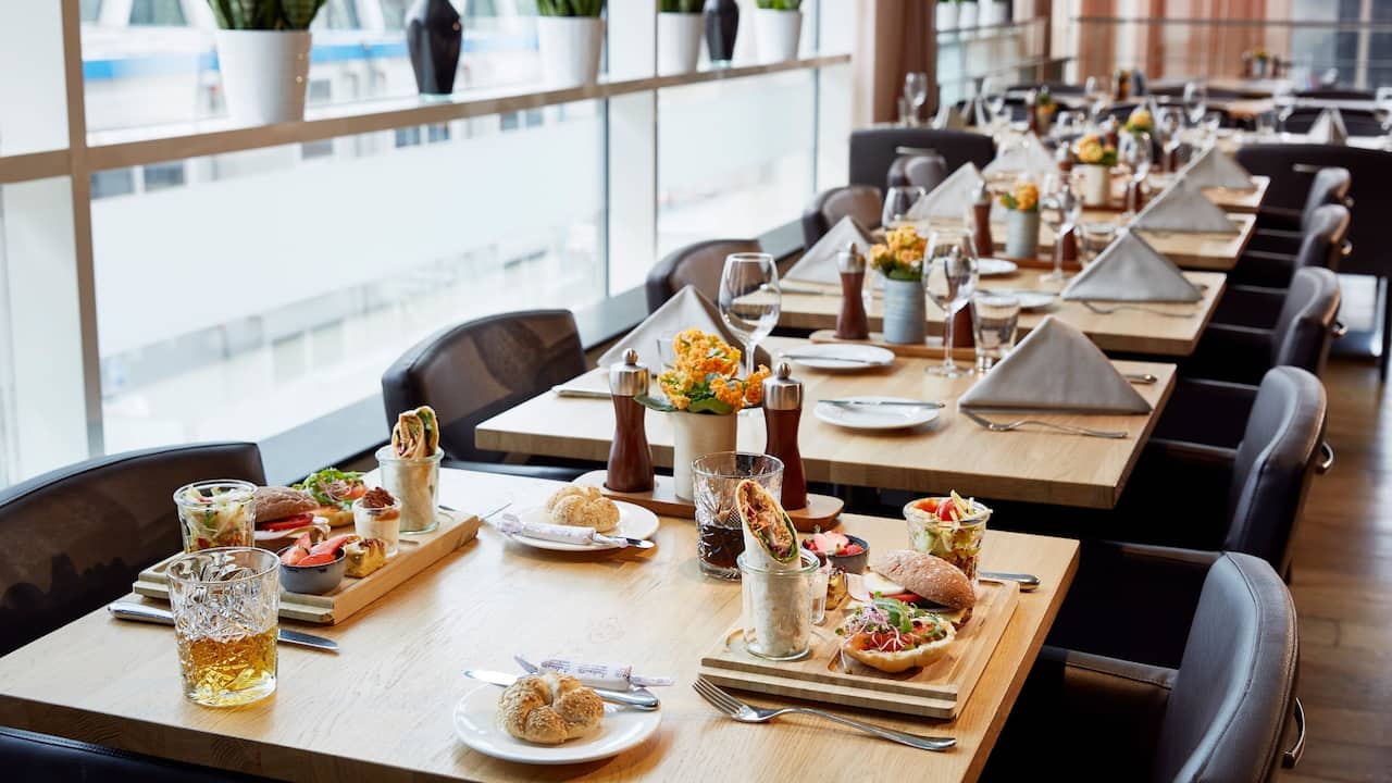 Photos & Hotel Reviews Antwerp | Lindner Hotel | JdV by Hyatt