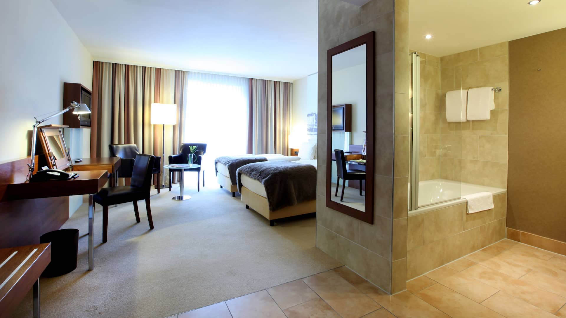 Zimmer und Suiten in Hamburg | Lindner Hotel | JdV by Hyatt