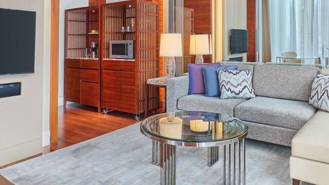 Hotel Photos | Grand Hyatt Manila