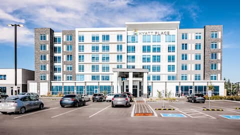 Hotel Photos | Hyatt Place Toronto / Brampton