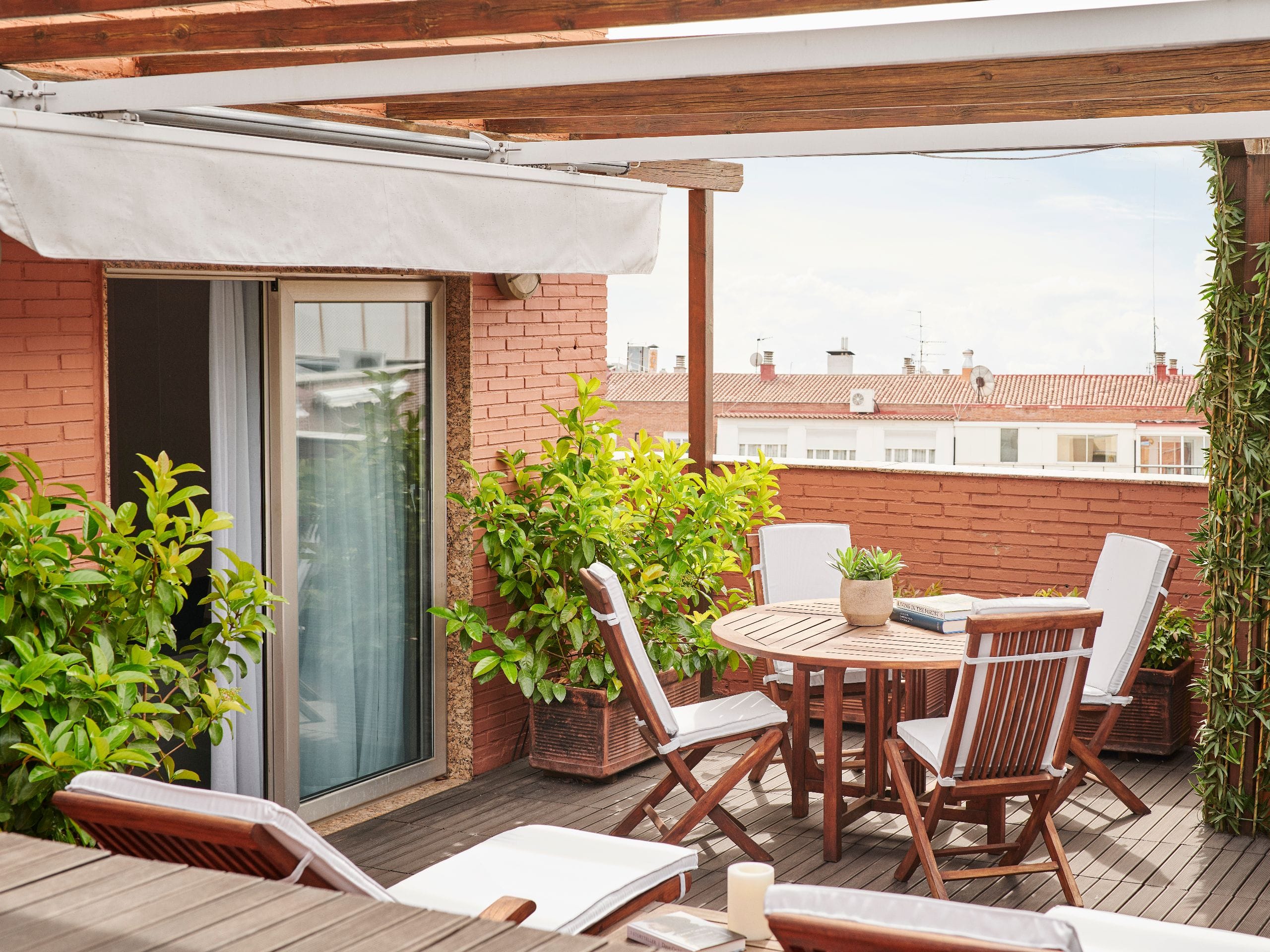 Upscale Rooms and Suites Near Puerta Del Sol | Hyatt Regency Hesperia ...