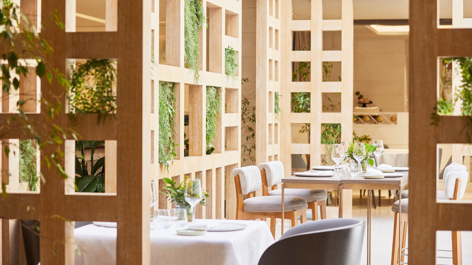 Michelin Star Spanish and European Restaurant | Hyatt Regency Hesperia ...