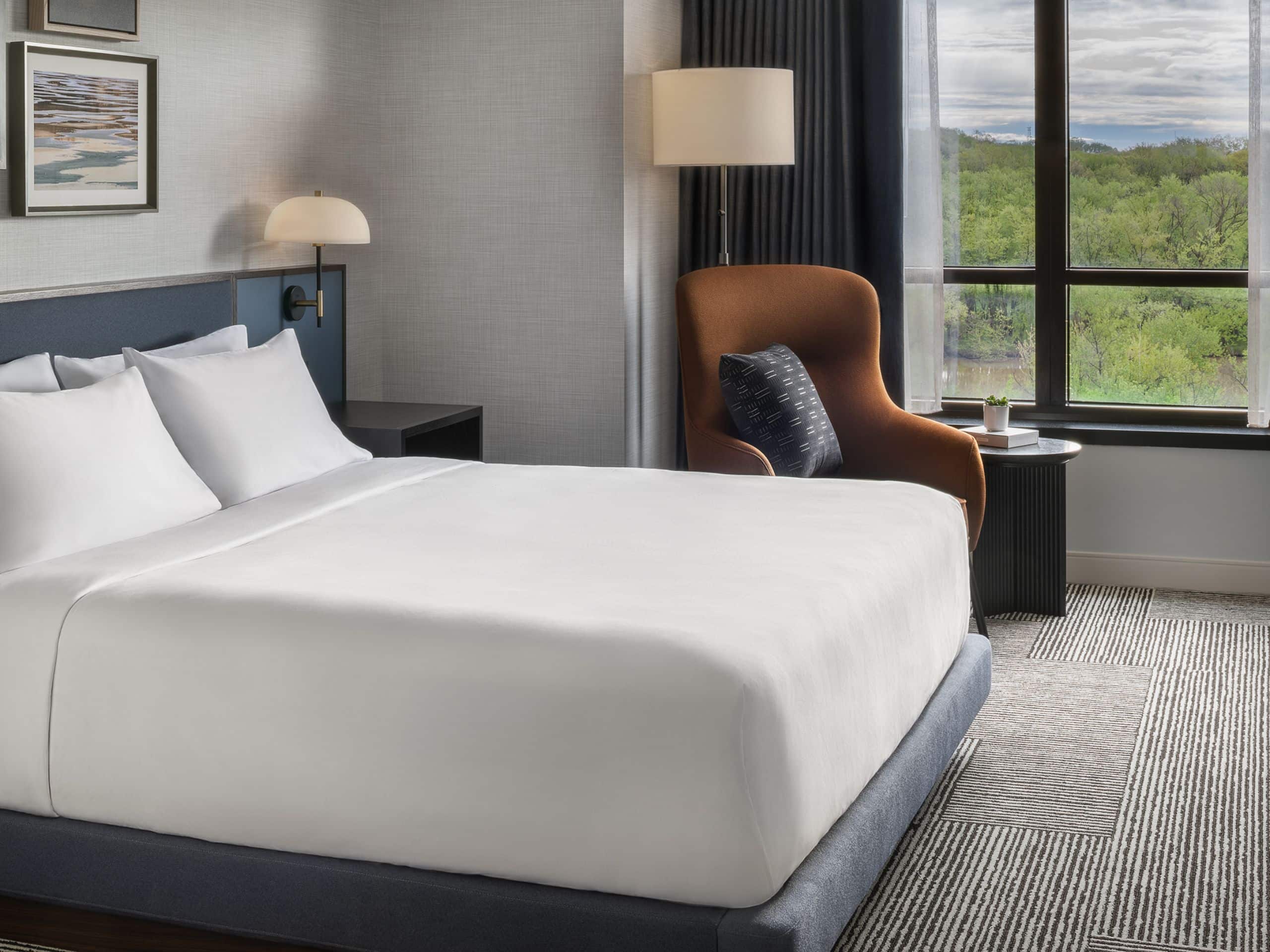 Iowa City Hotel Room in Coralville | Hyatt Regency Coralville