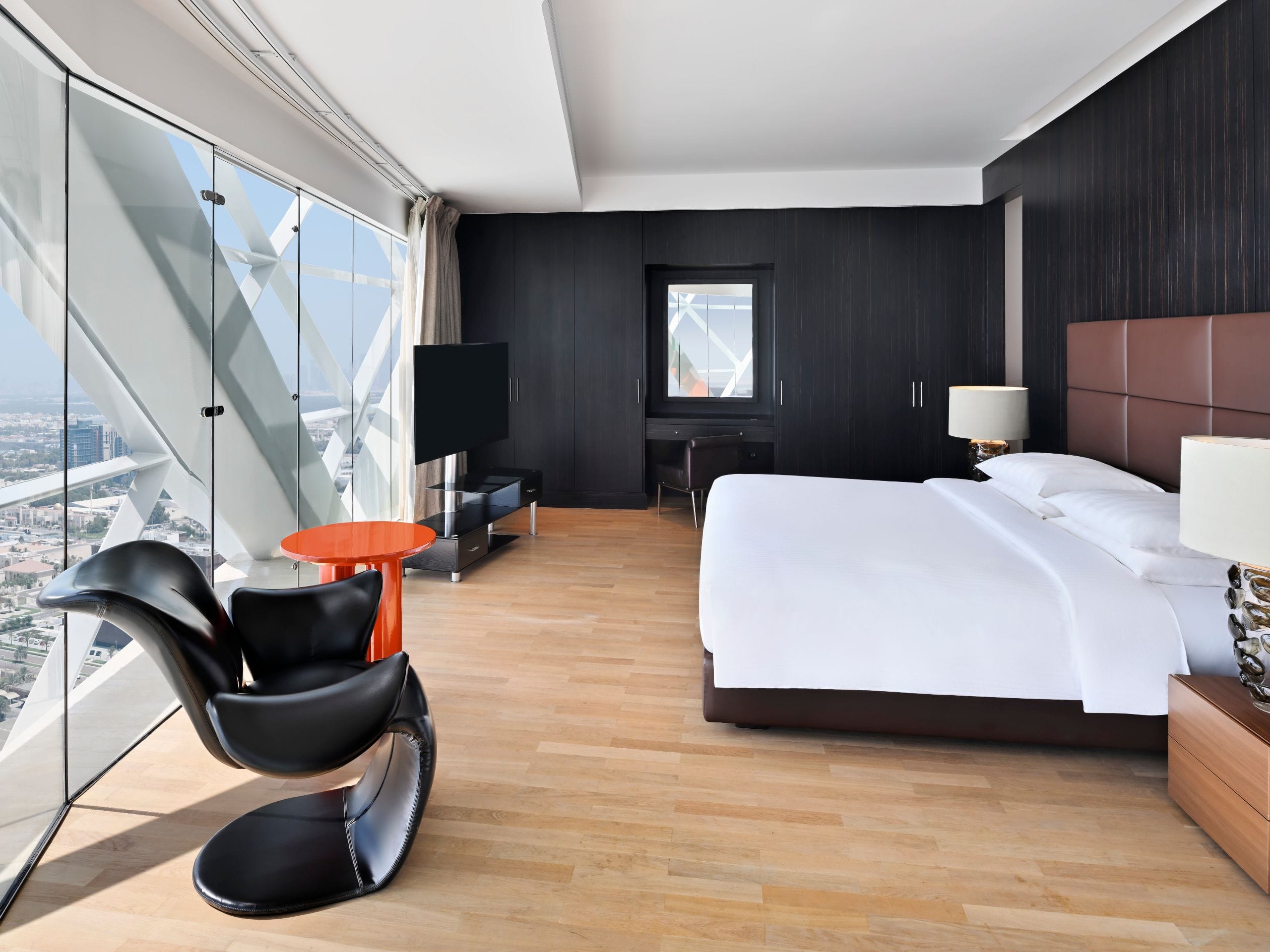 5-star Rooms & Suites | Andaz Capital Gate Abu Dhabi