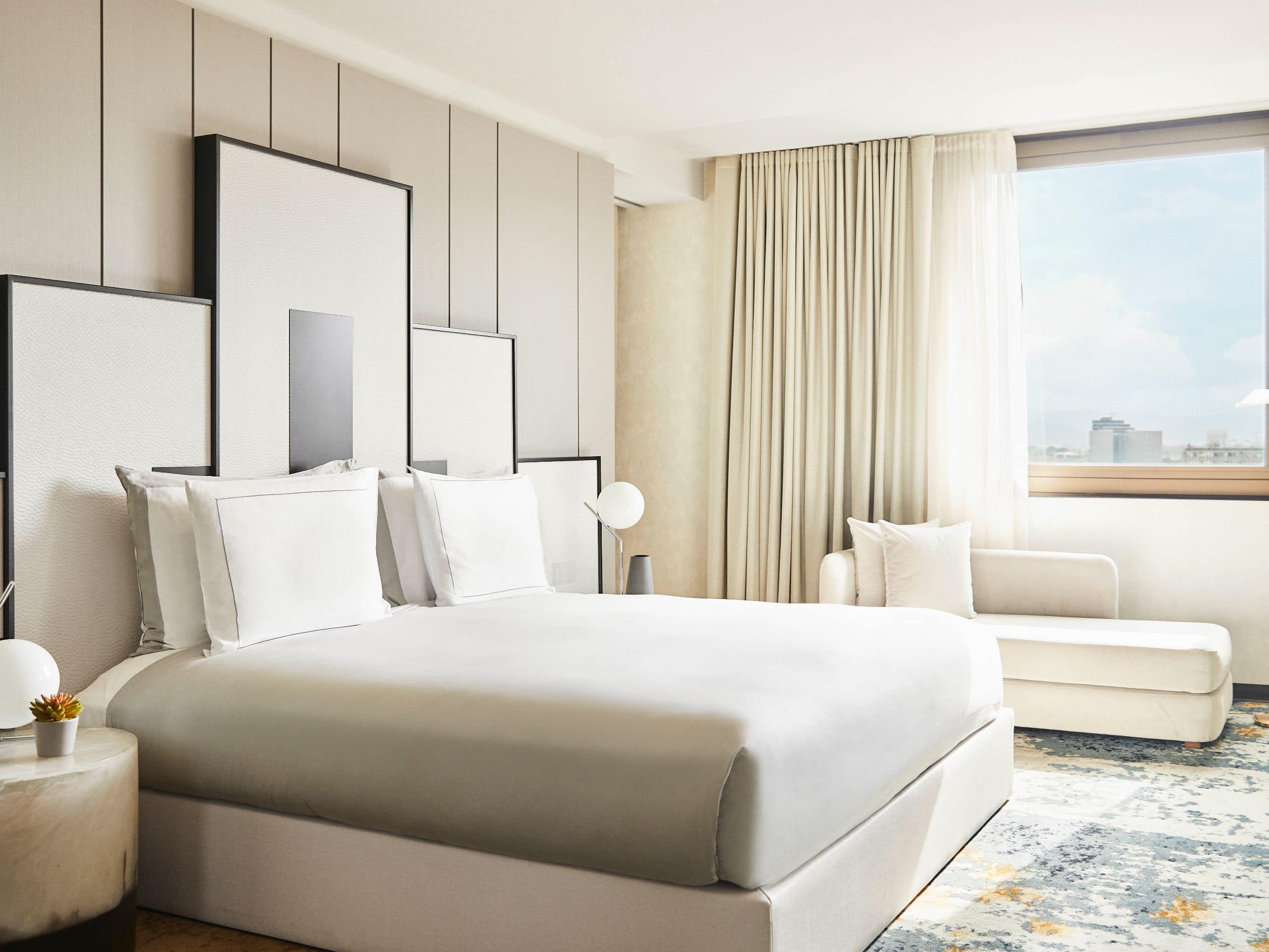 Luxury Rooms and Suites in Pedralbes | Grand Hyatt Barcelona
