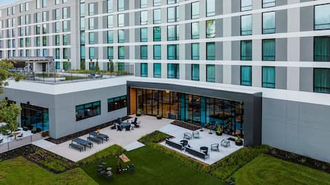 Conroe, Texas Hotel Near Woodlands | Hyatt Regency Conroe