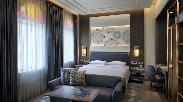 Palatial Hotel Near Airport Jaipur | Hyatt Regency Jaipur Mansarovar