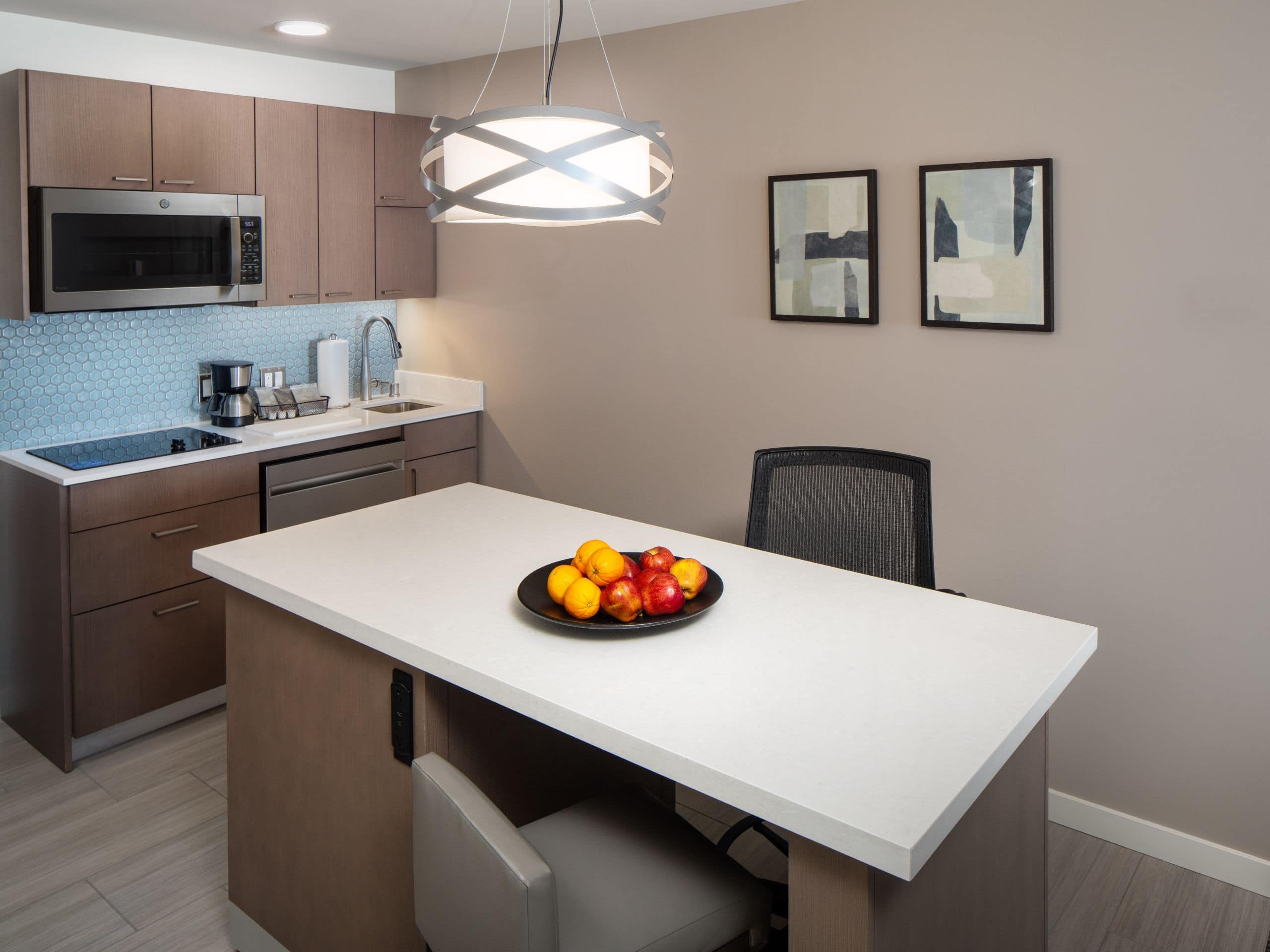 Rooms & Suites Near Napa California | Hyatt House Vacaville