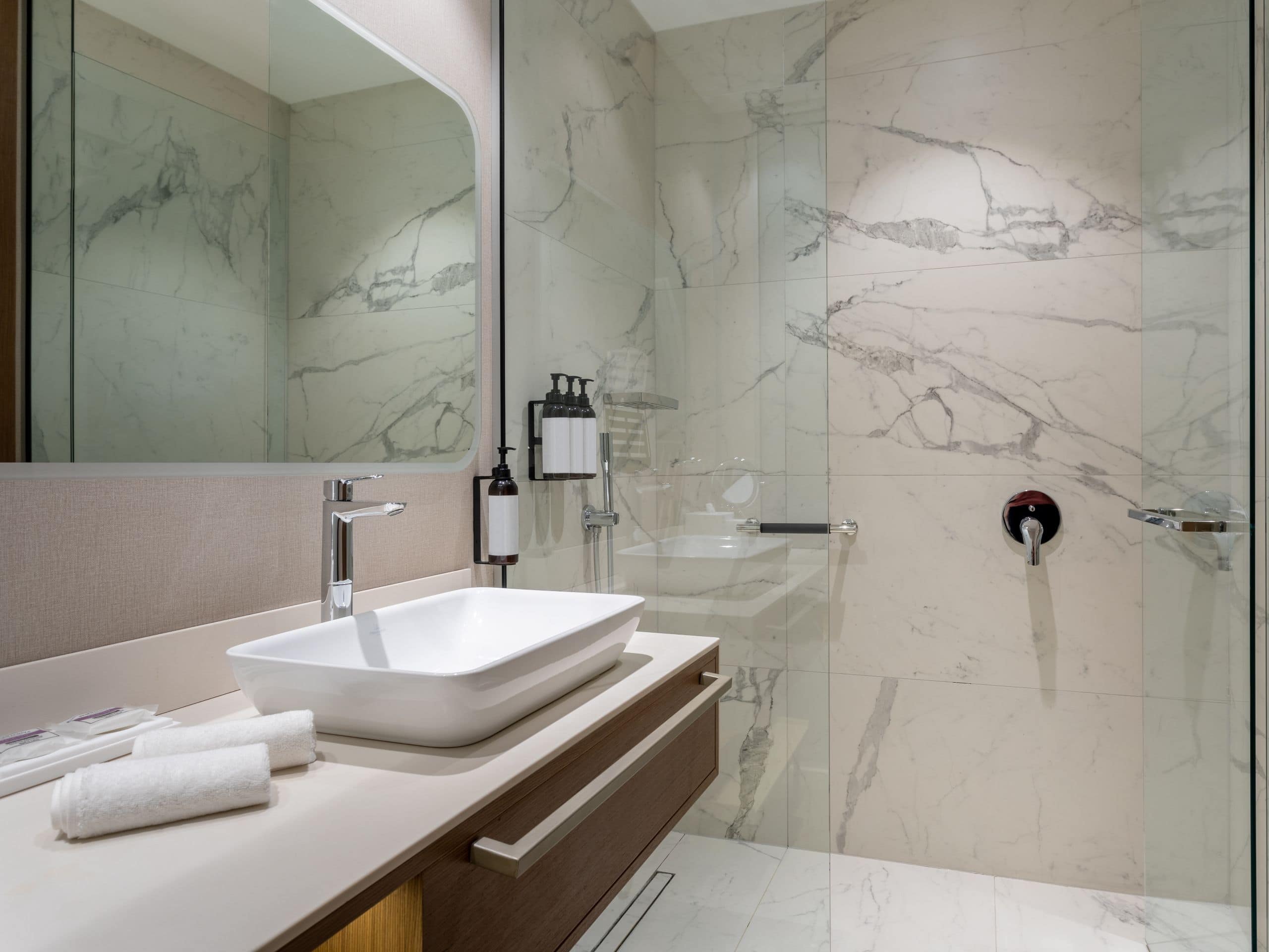 Luxury 5-Star Resort Rooms and Suites | Hyatt Regency Kotor Bay Resort