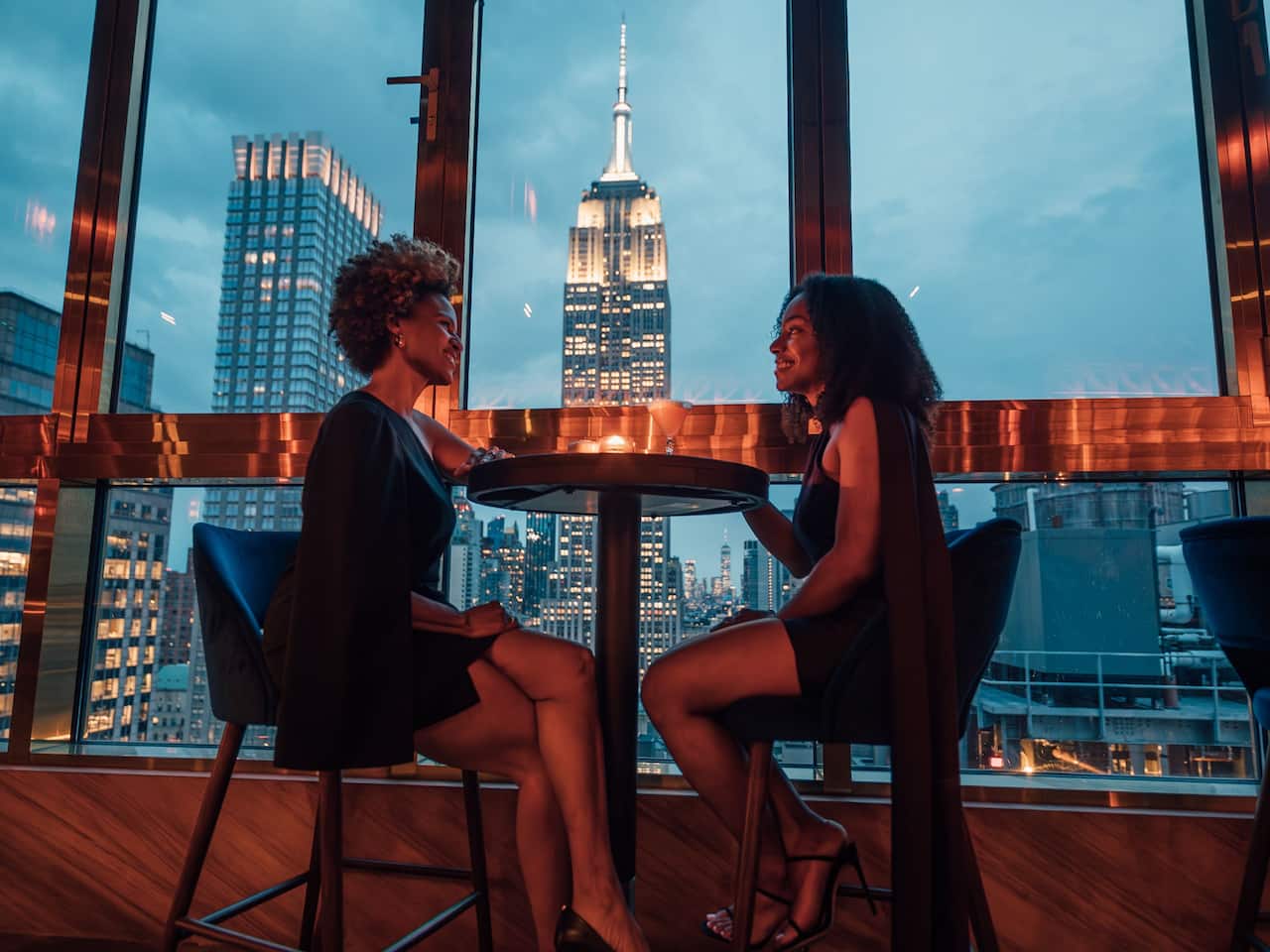 Midtown Manhattan Luxury Hotels Near Bryant Park | Grayson Hotel