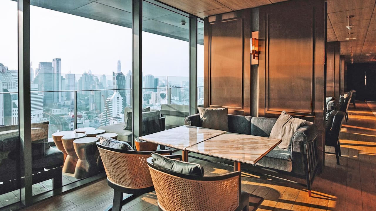 Exclusive Club Lounge | Regency Club at Hyatt Regency Bangkok Sukhumvit